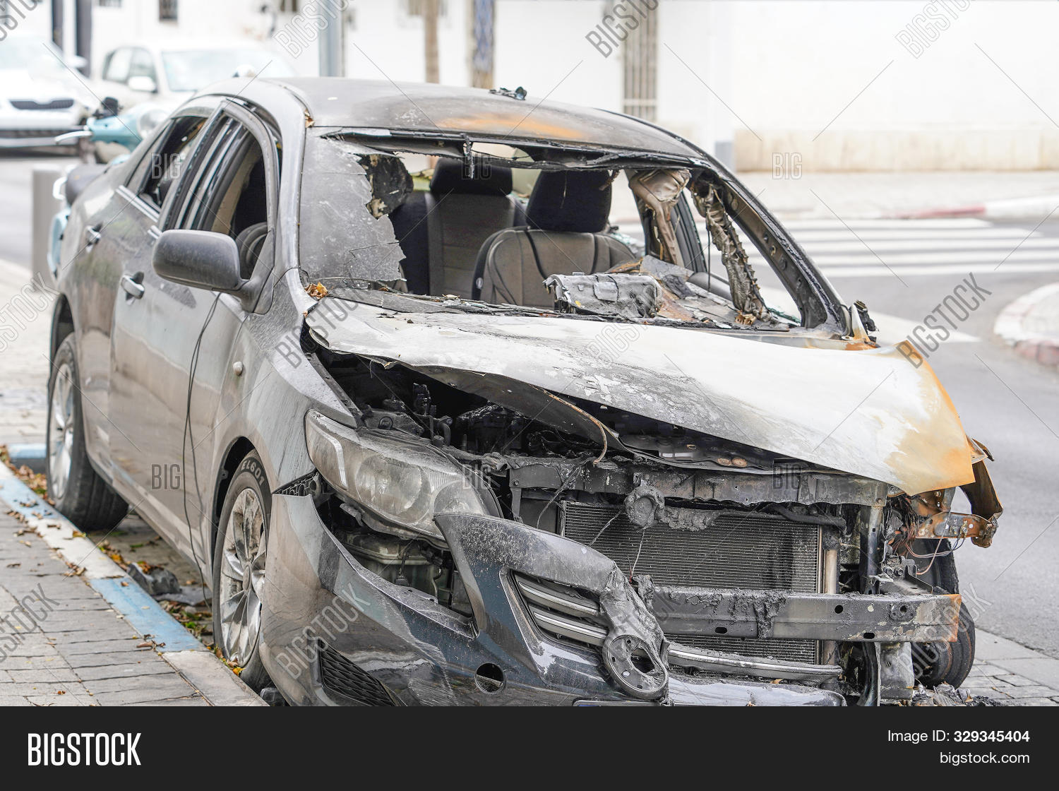 Burned Car, Burned-out Image & Photo (Free Trial) | Bigstock