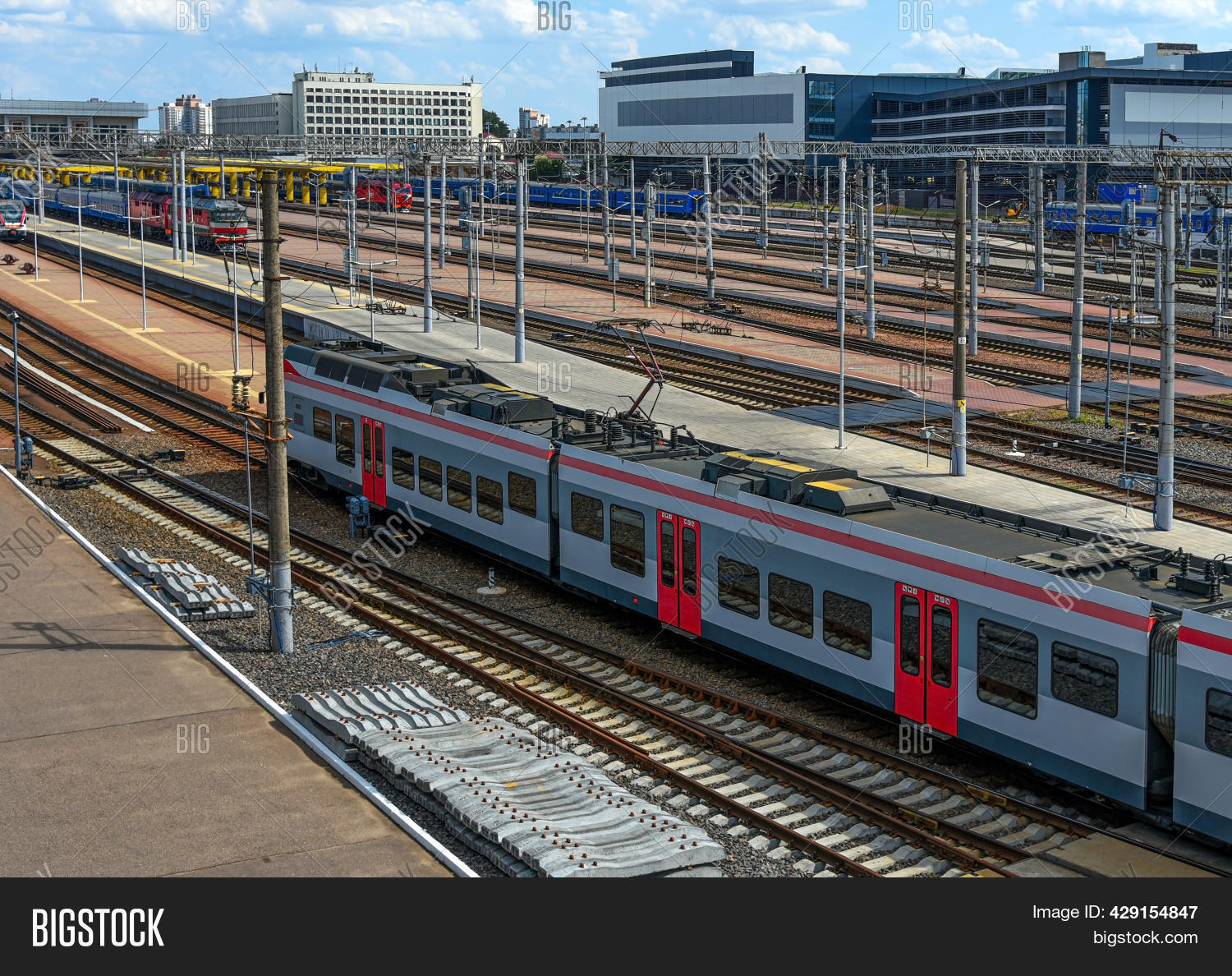 Arrival Train Railway Image & Photo (Free Trial) | Bigstock