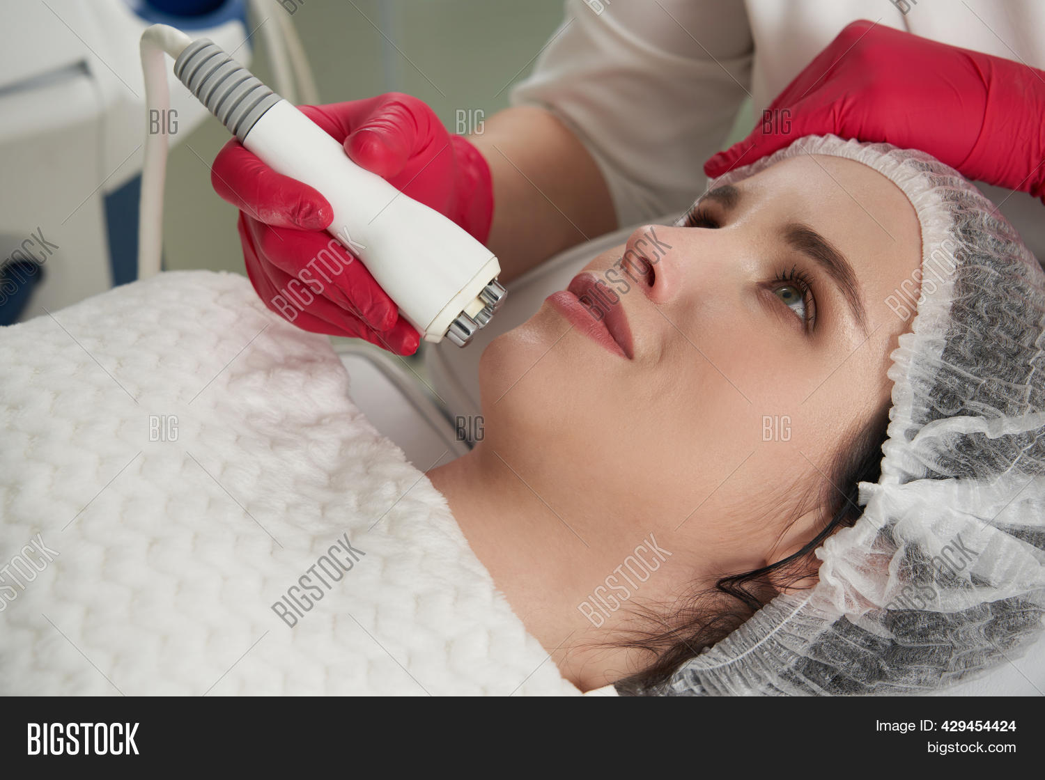 Rf Lifting Procedure Image & Photo (Free Trial) | Bigstock