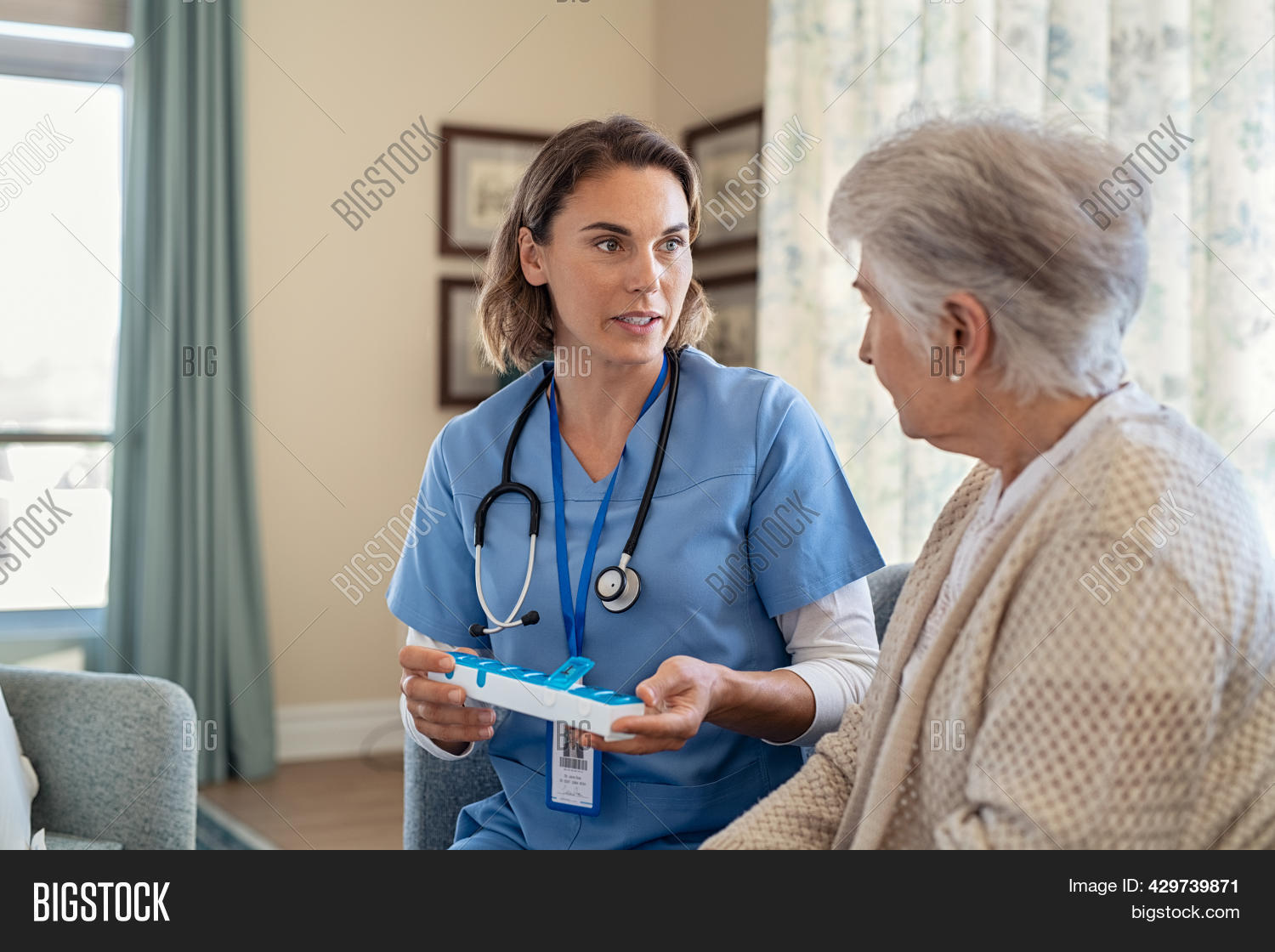 Nurse Explaining Image & Photo (Free Trial) | Bigstock
