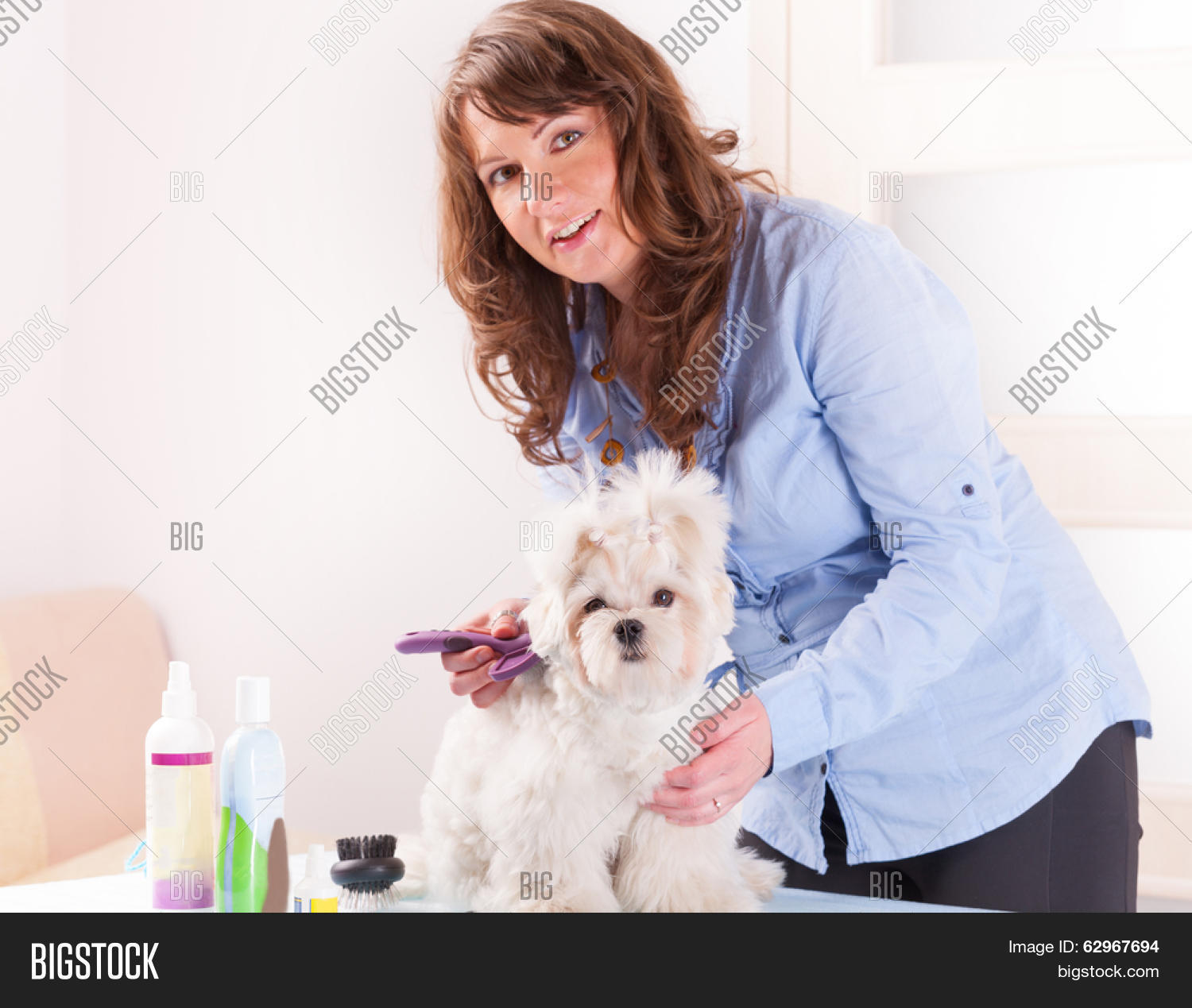 Smiling Woman Grooming Image & Photo (Free Trial) | Bigstock