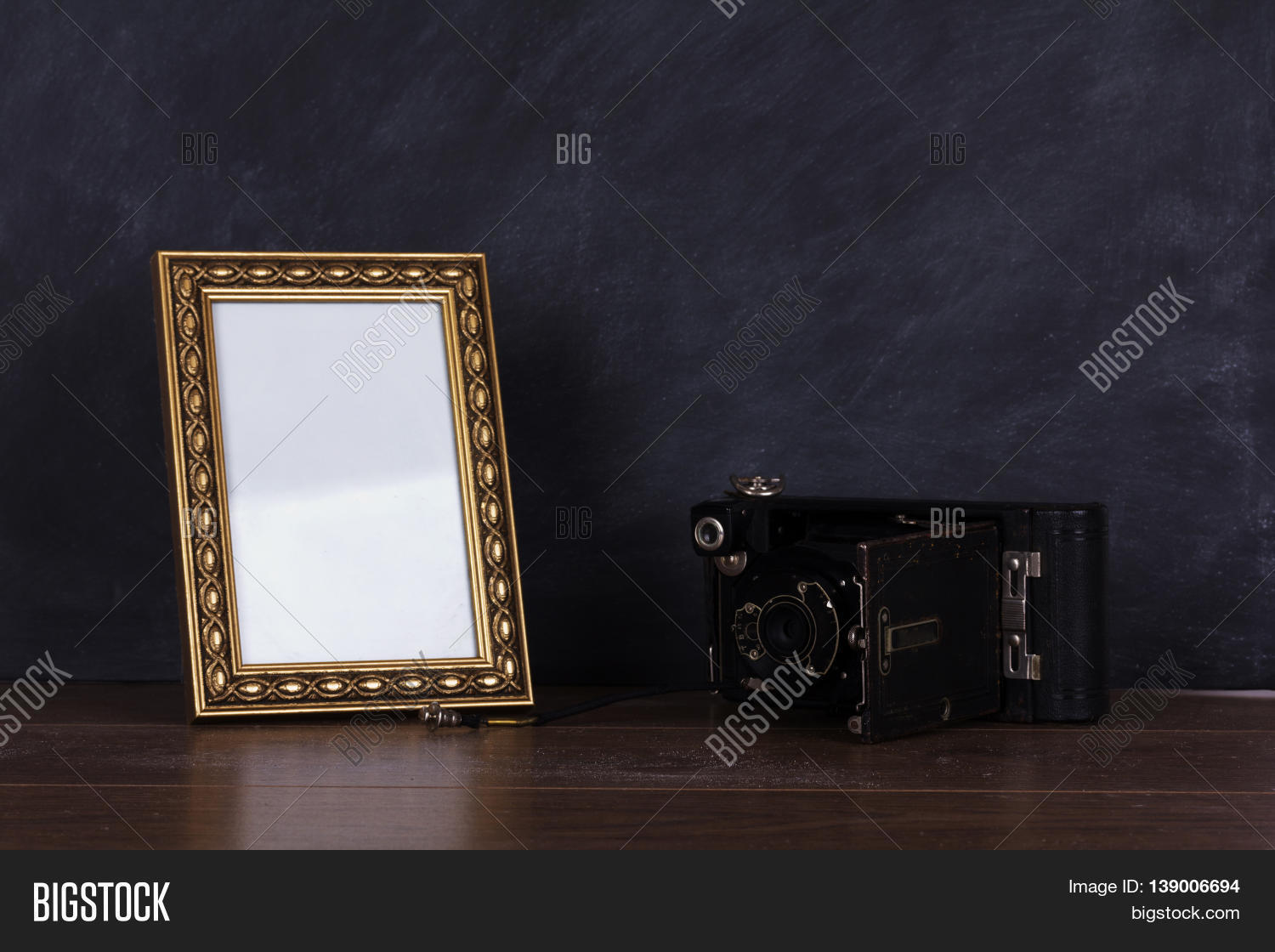 Vintage Camera Frame Image & Photo (Free Trial) | Bigstock