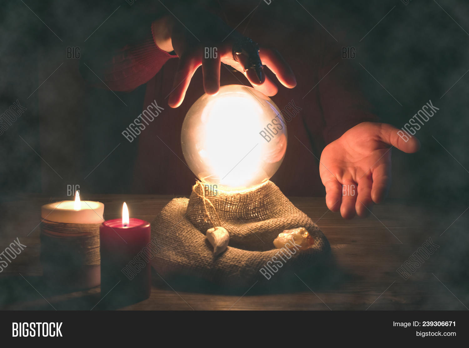 Crystal Ball Fortune Image & Photo (Free Trial) | Bigstock