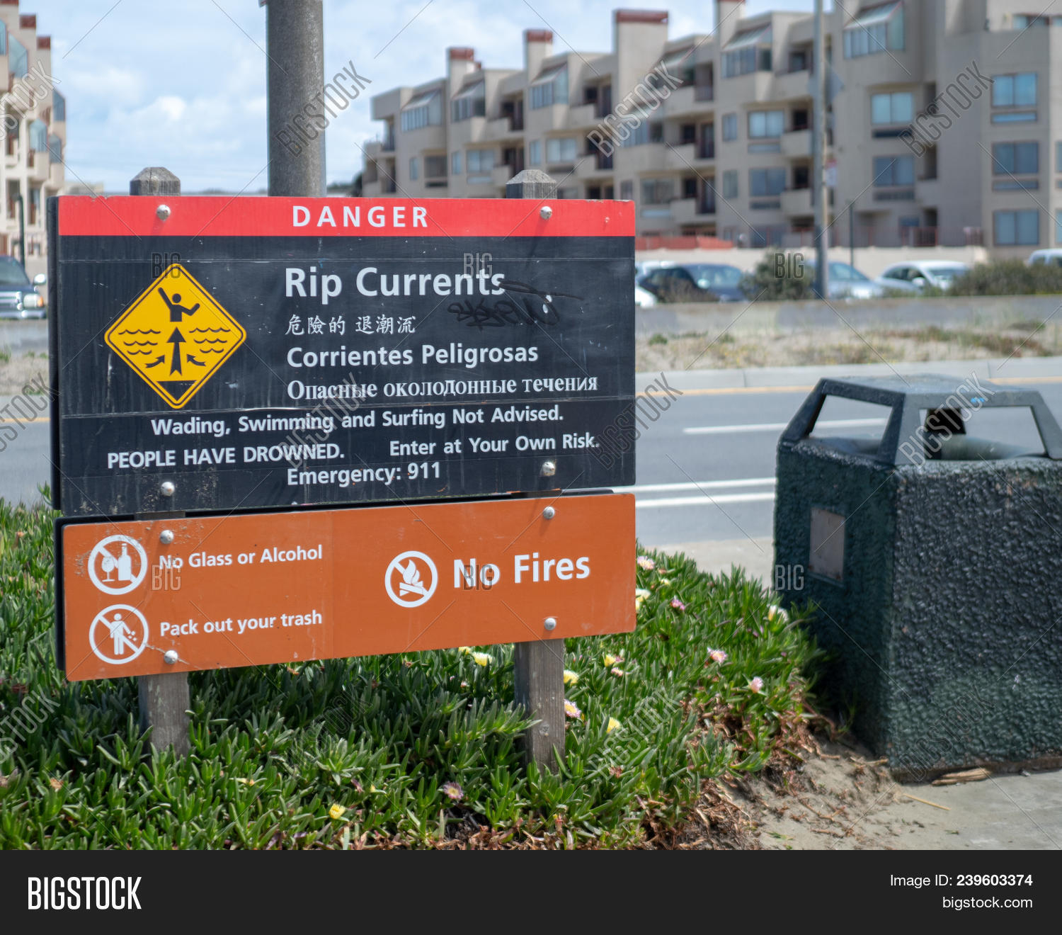 Rip Current Warning Image & Photo (Free Trial) | Bigstock