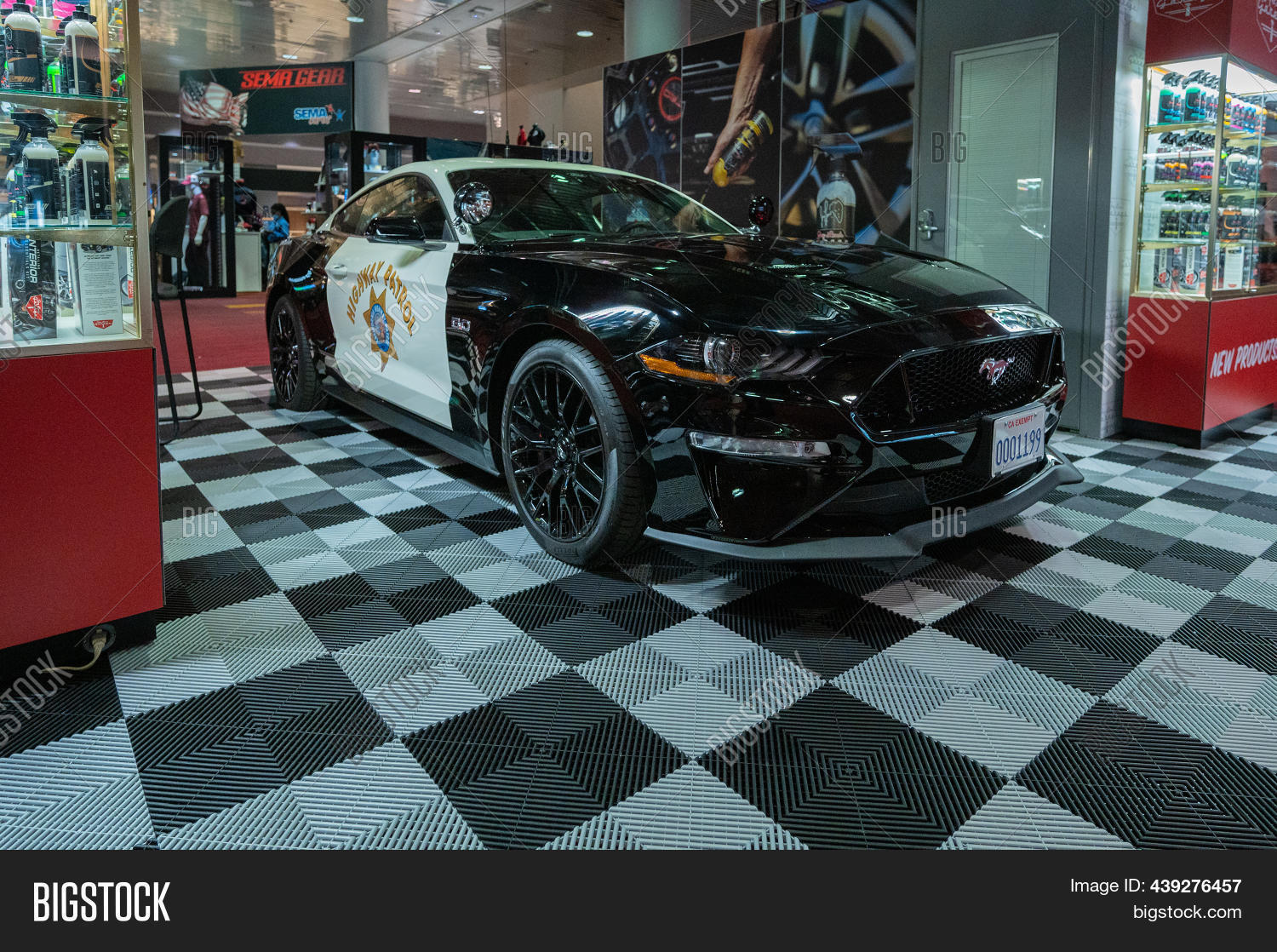 Ford Mustang Police Image & Photo (Free Trial) | Bigstock