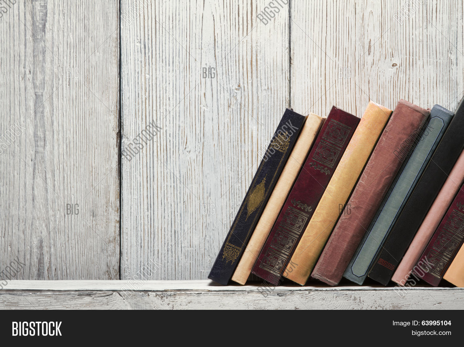Old Book Shelf Blank Image & Photo (Free Trial) | Bigstock