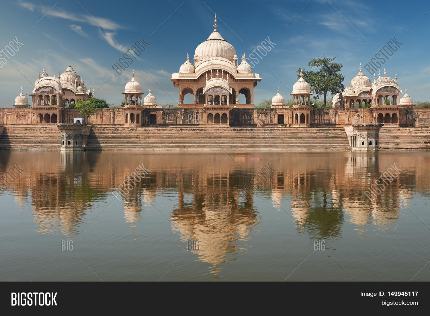 Kusum Sarovar Mathura Image & Photo (Free Trial) | Bigstock