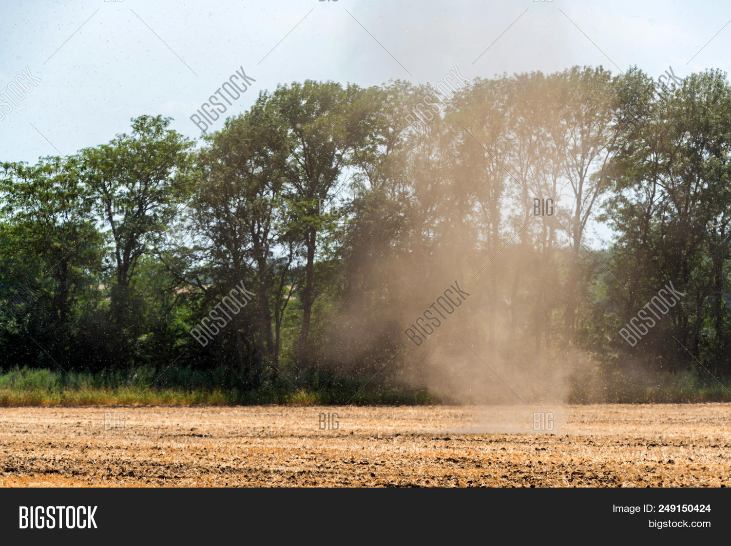 View Small Whirlwind Image & Photo (Free Trial) | Bigstock