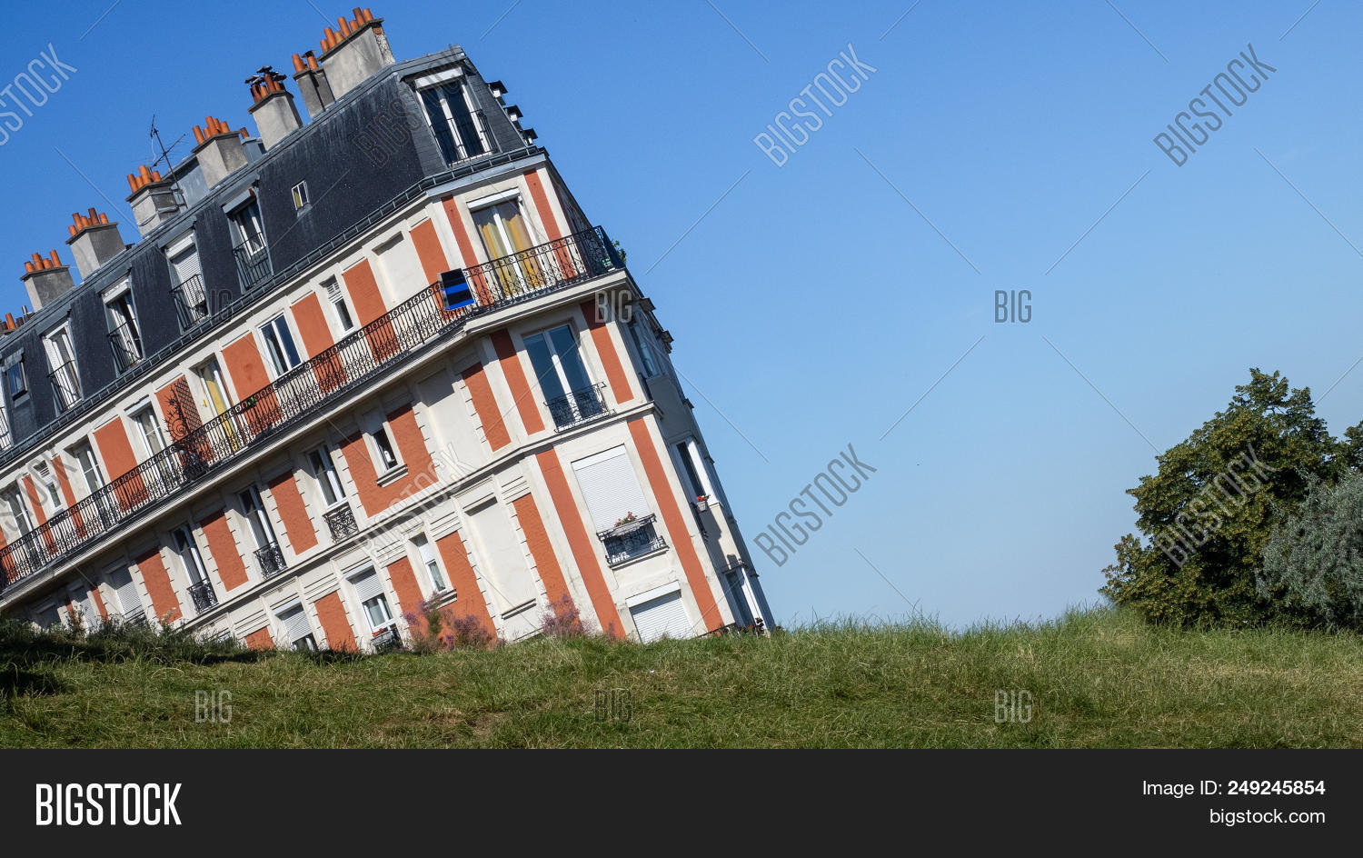 Sinking House On Image & Photo (Free Trial) | Bigstock