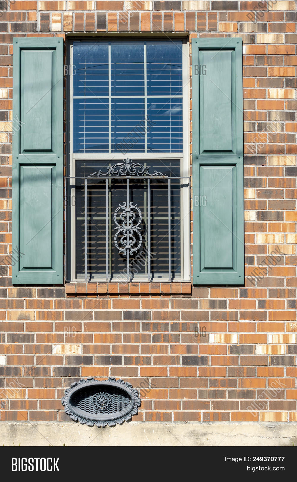 Sash-type Windows Image & Photo (Free Trial) | Bigstock