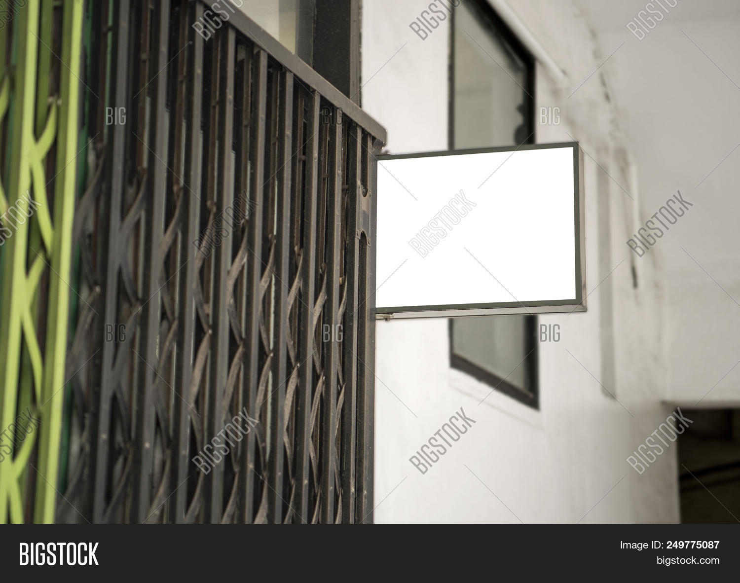 Blank Restaurant Image & Photo (Free Trial) | Bigstock