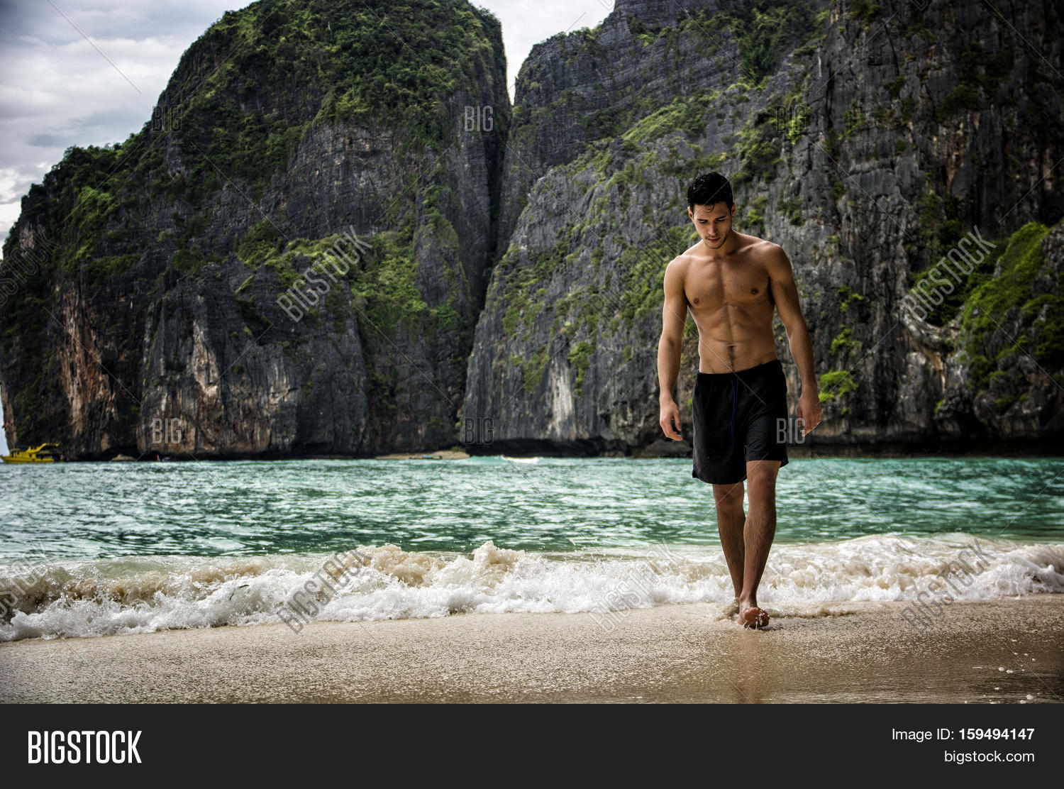 Full Body Shot Image & Photo (Free Trial) | Bigstock