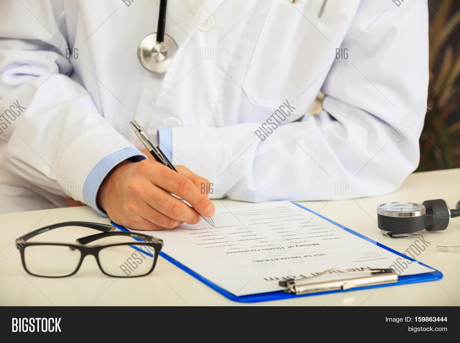 Doctor Filling Medical Image & Photo (Free Trial) | Bigstock