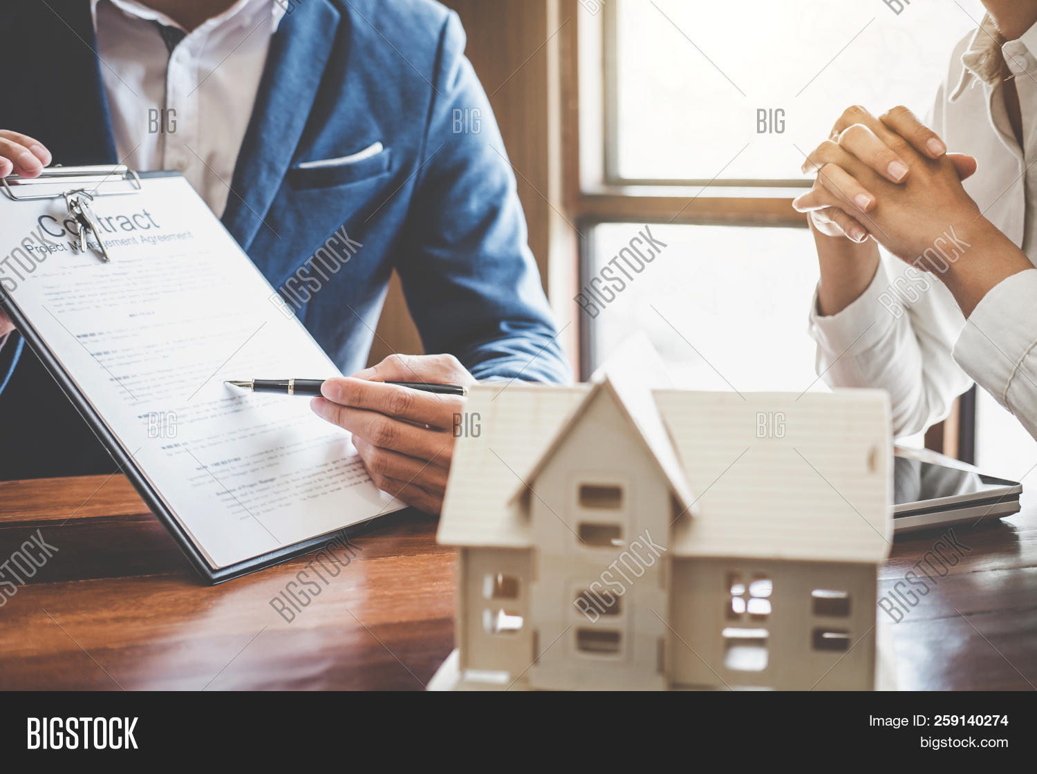 Real Estate Broker Image & Photo (Free Trial) | Bigstock