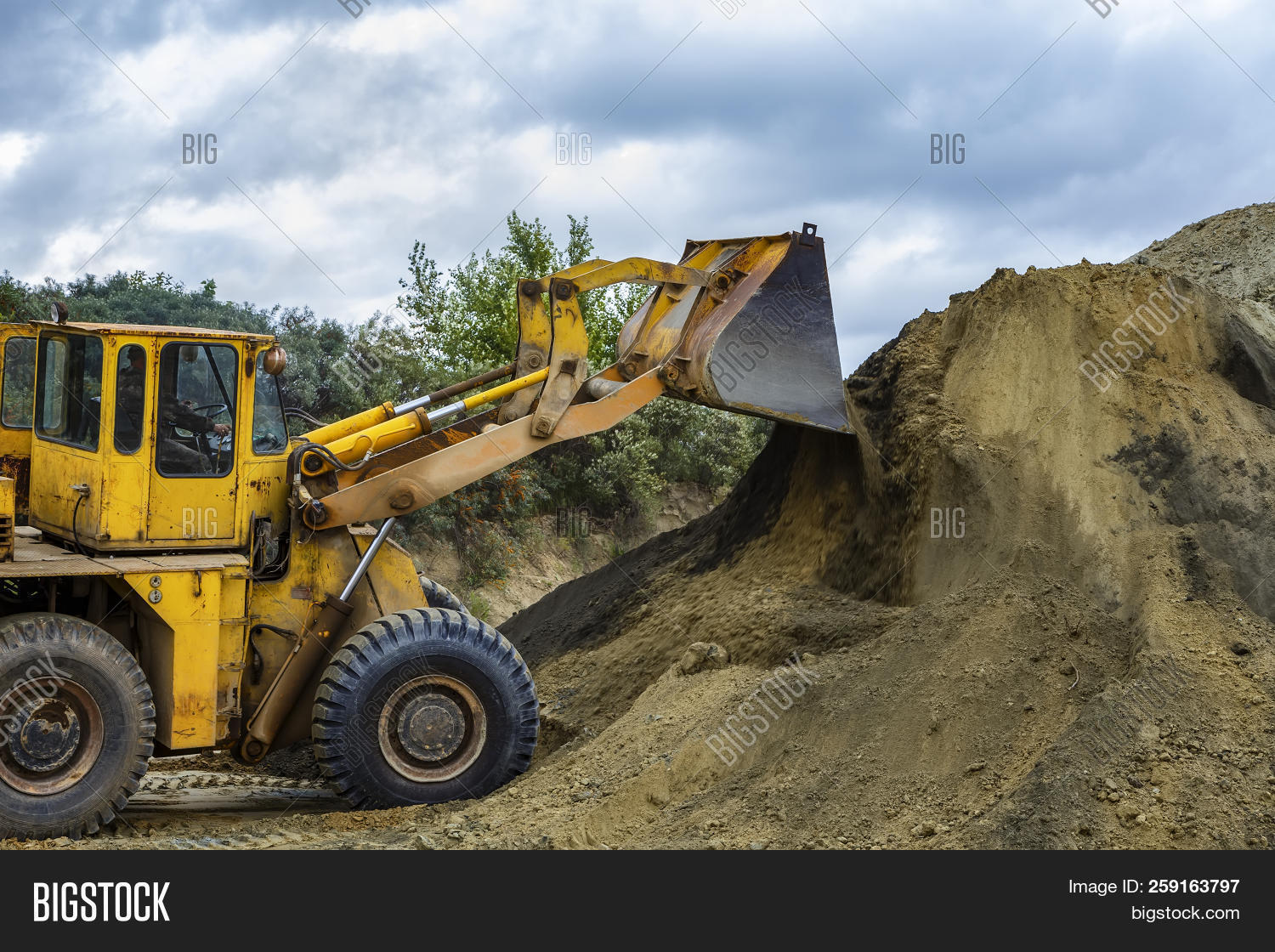 Wheel Loader Excavator Image & Photo (Free Trial) | Bigstock