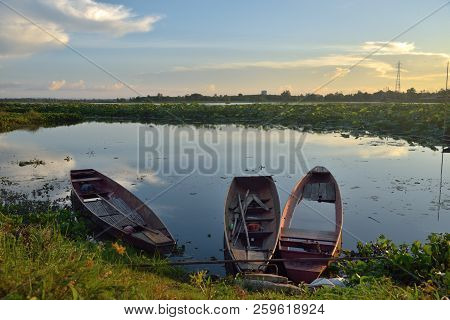 River Boats Images, Illustrations & Vectors (Free) - Bigstock