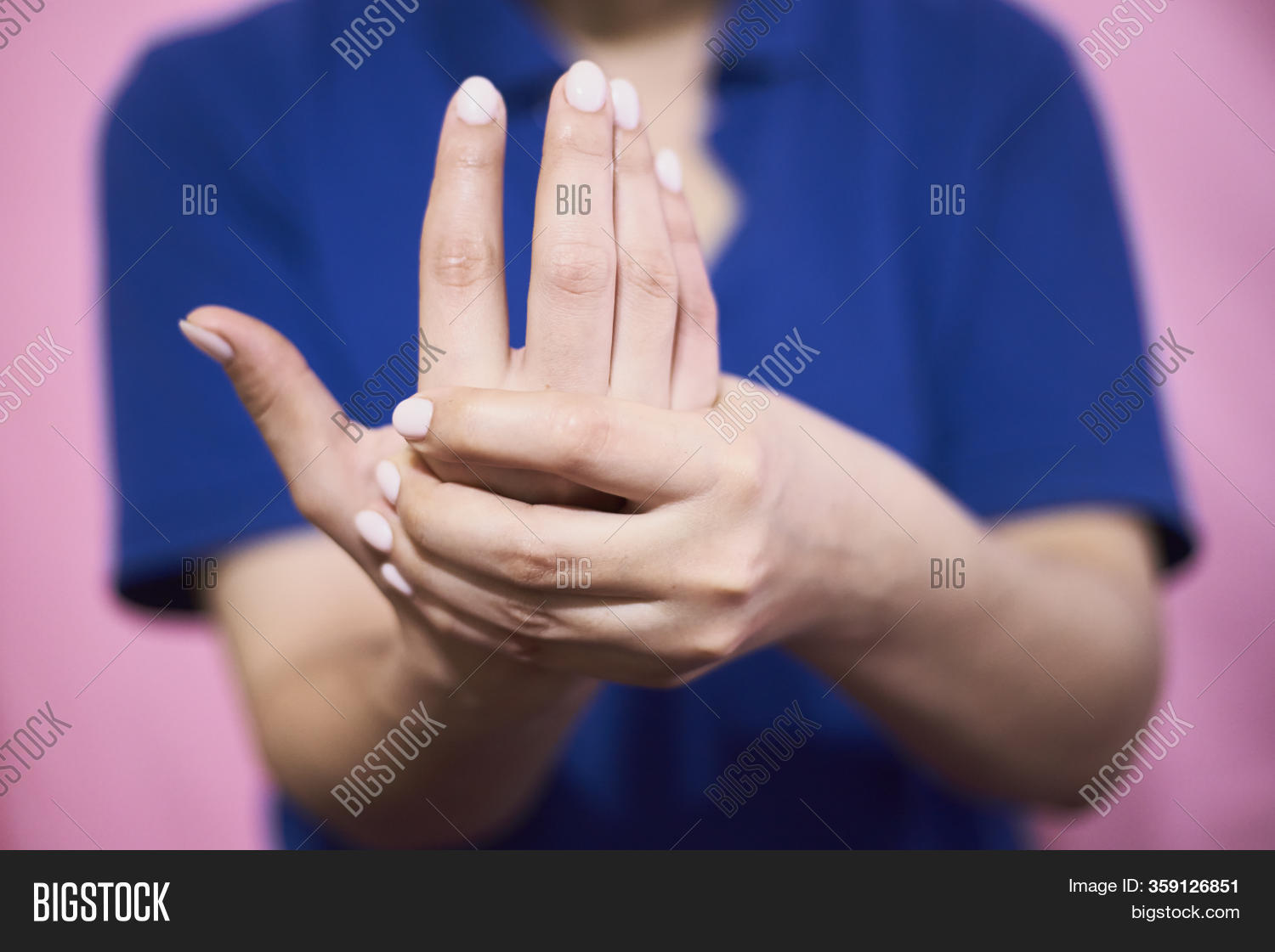 Woman Feeling Hand Image & Photo (Free Trial) | Bigstock