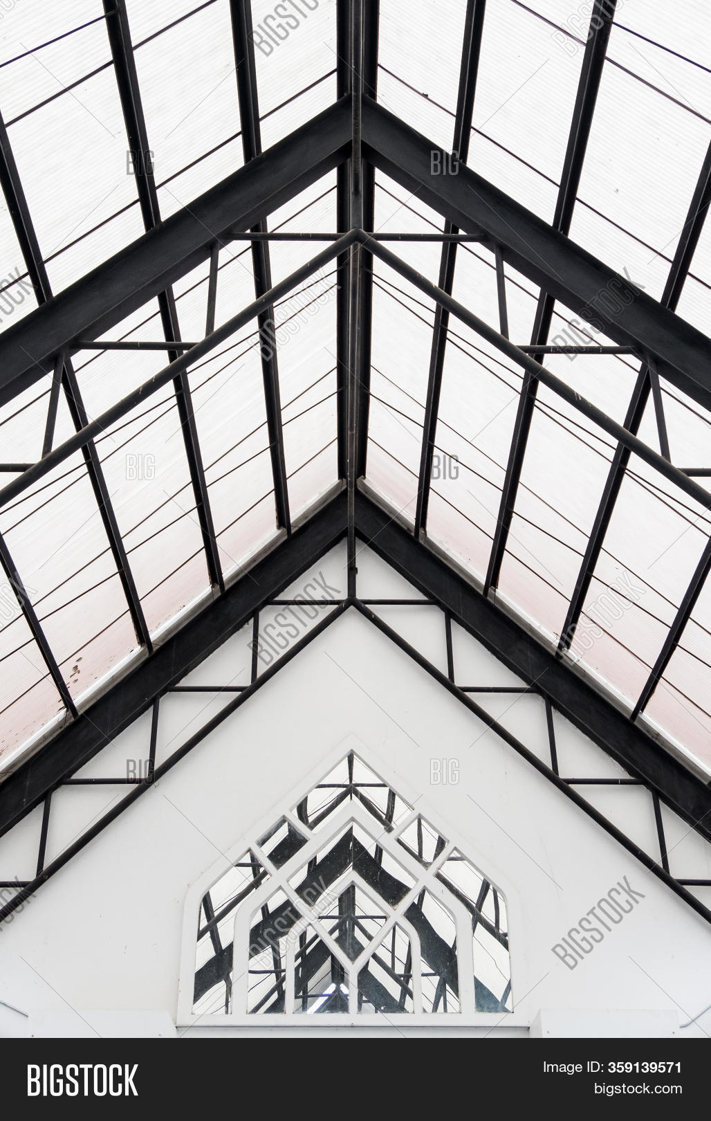 Triangle Roof Image & Photo (Free Trial) | Bigstock