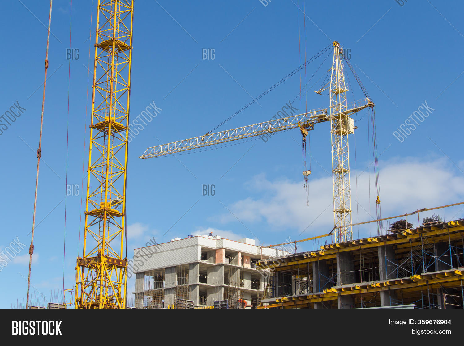 Building Tower Crane Image & Photo (Free Trial) | Bigstock