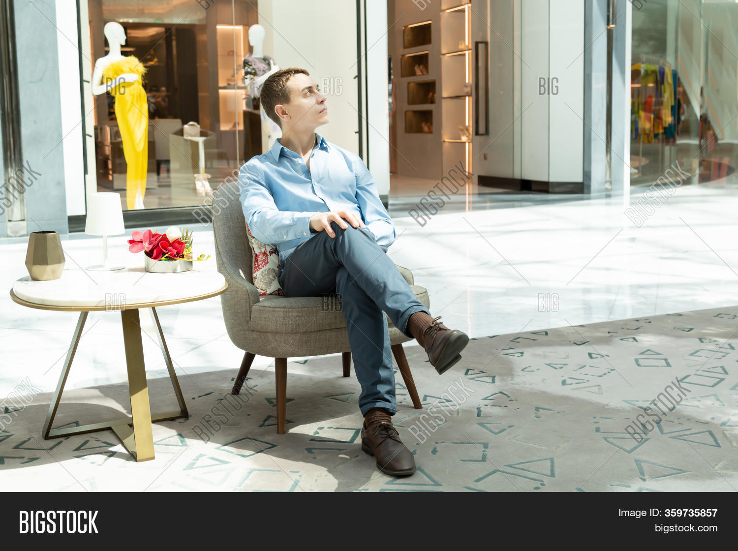 Man Waiting Cafe Image & Photo (Free Trial) | Bigstock