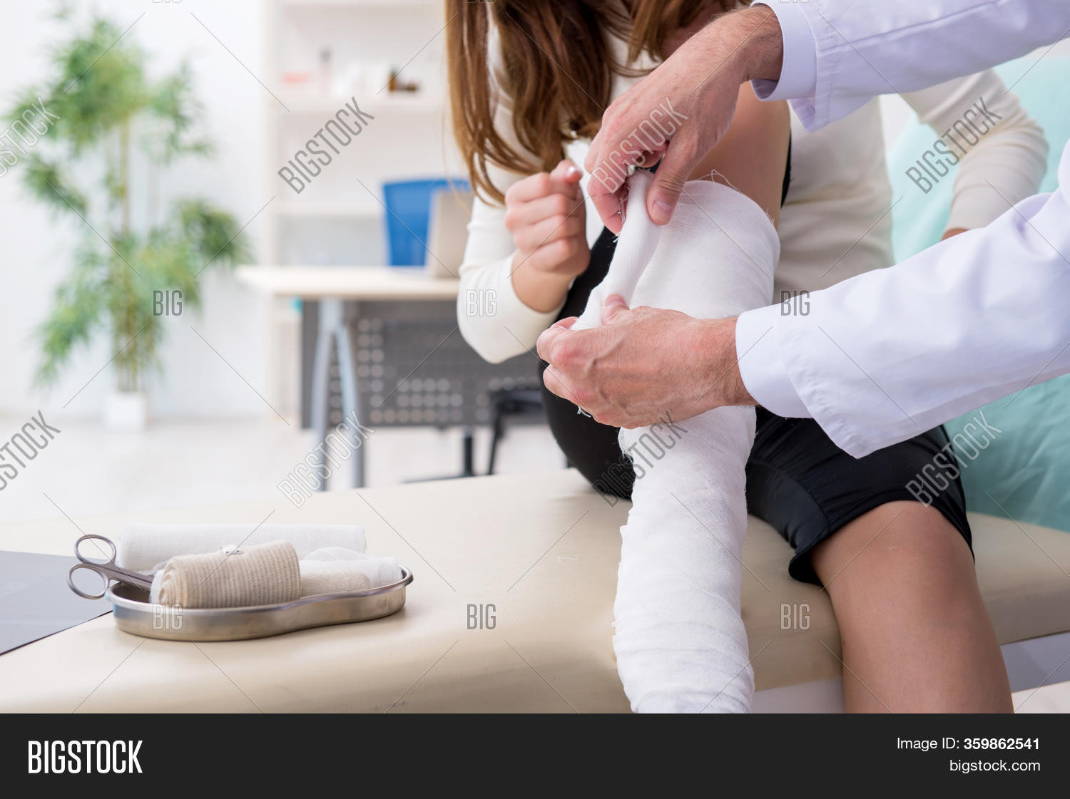 Young Injured Woman Image & Photo (Free Trial) | Bigstock