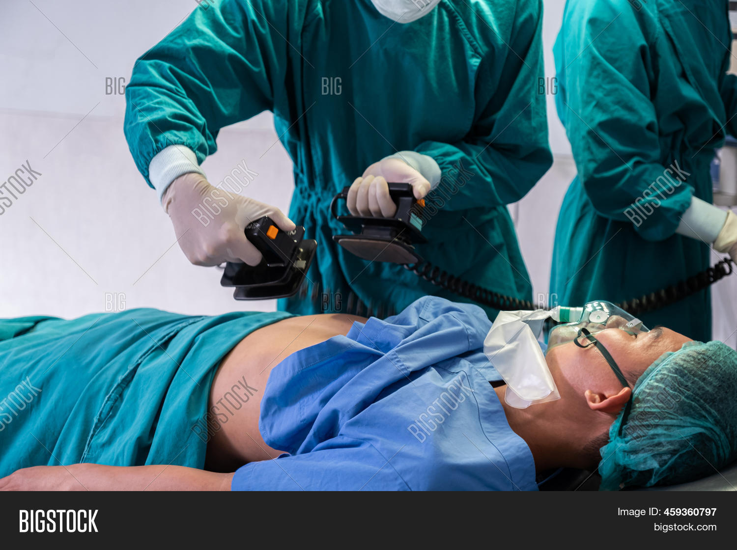 Doctor Nurse Using Image & Photo (Free Trial) | Bigstock
