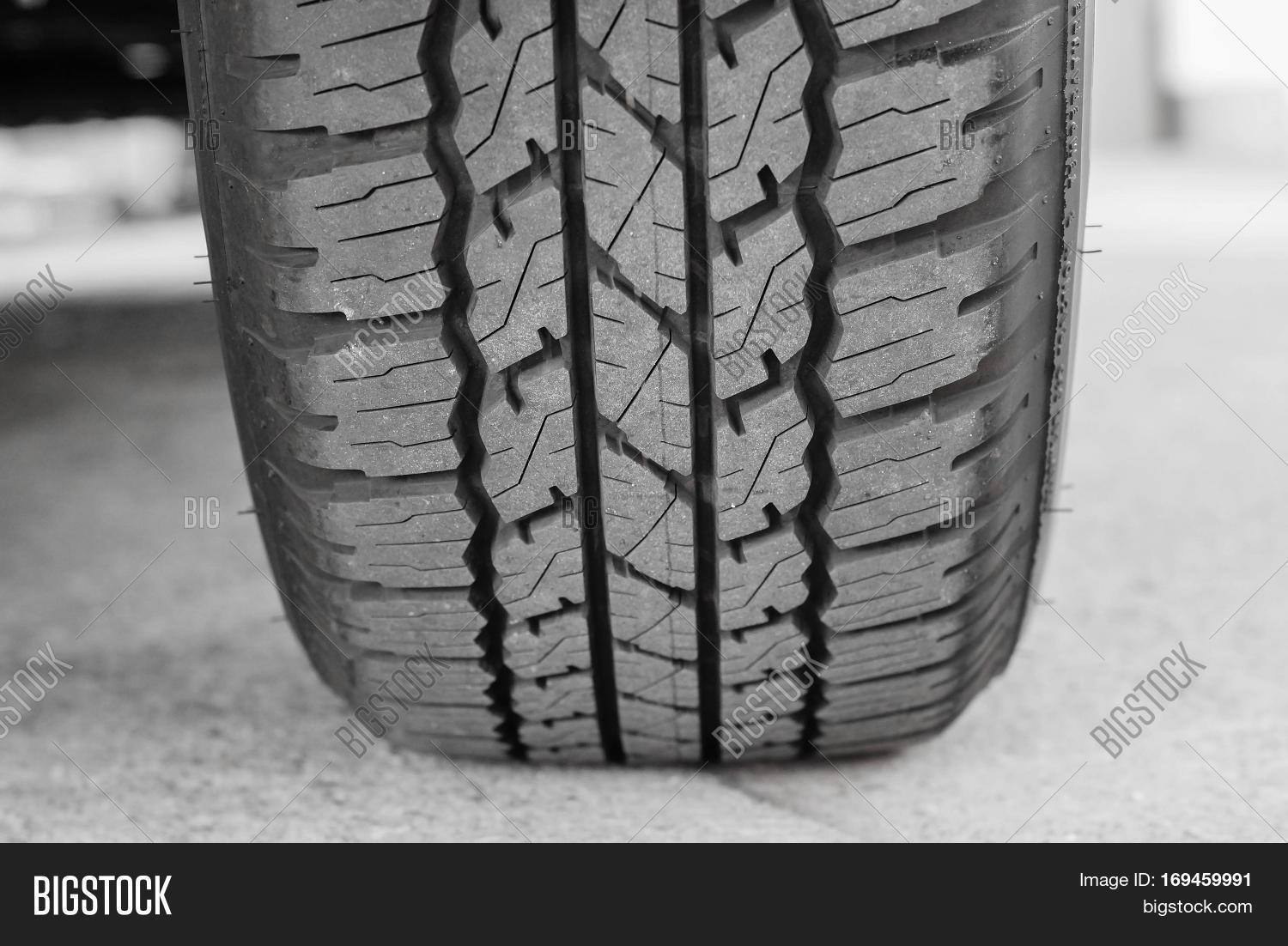 New Tire Full Tire Image & Photo (Free Trial) | Bigstock