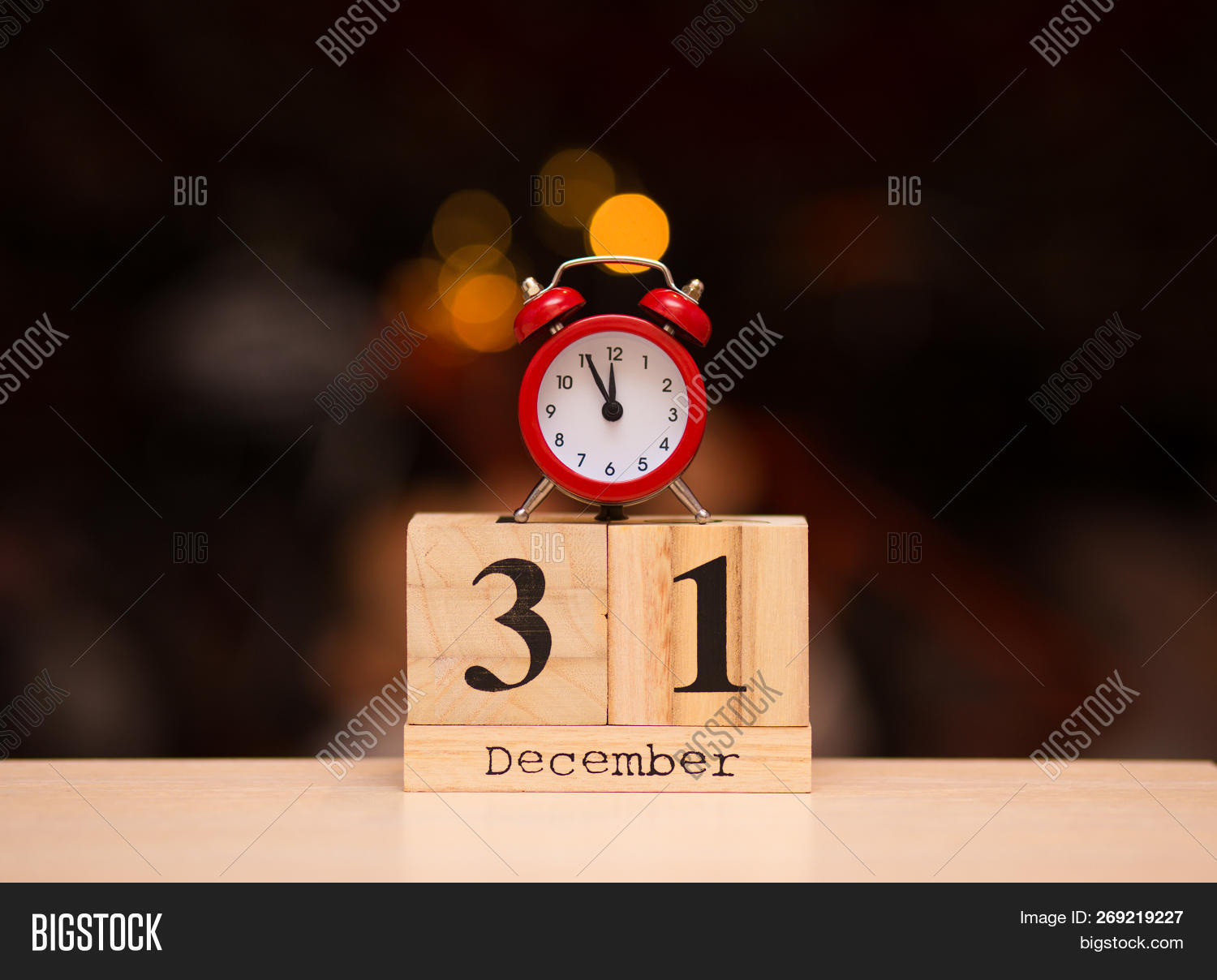 December 31st Set On Image & Photo (Free Trial) | Bigstock