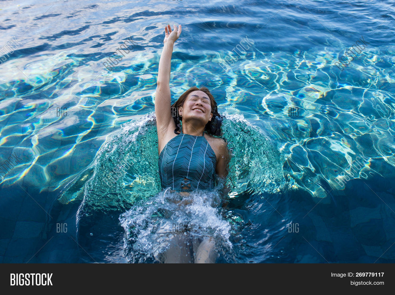 Asian Woman Swim Image & Photo (Free Trial) | Bigstock