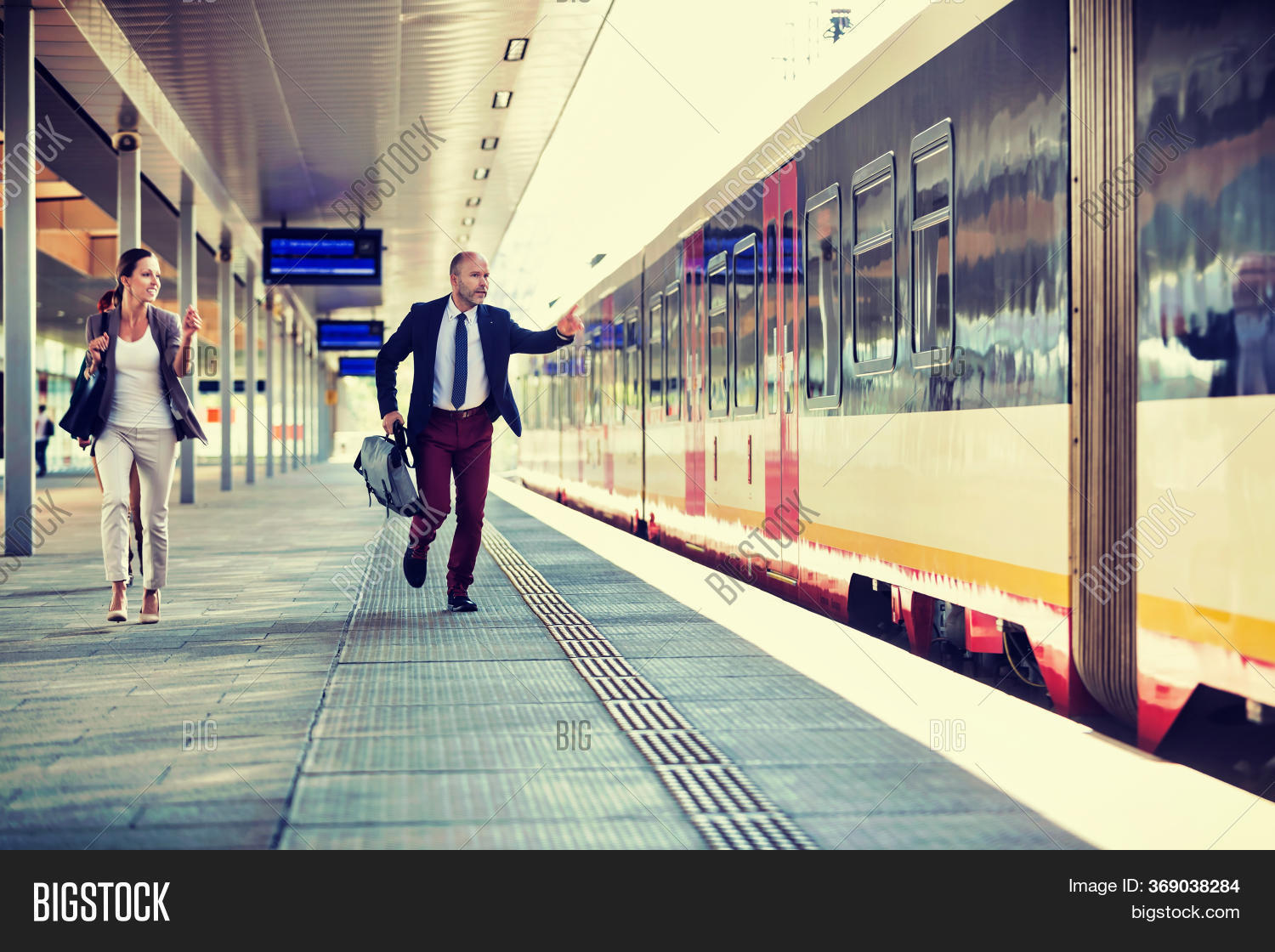 Portrait Business Image & Photo (Free Trial) | Bigstock