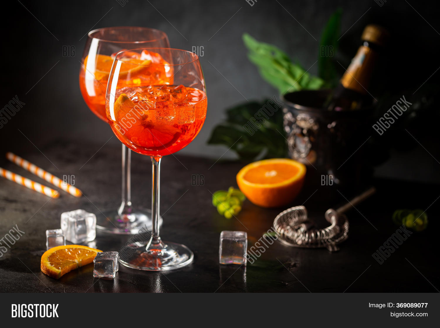 Aperol Spritz Cocktail Image & Photo (Free Trial) | Bigstock