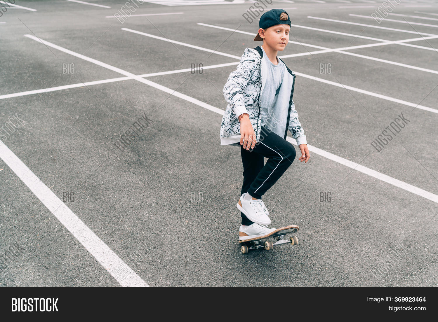 Teenager Skateboarder Image & Photo (Free Trial) | Bigstock