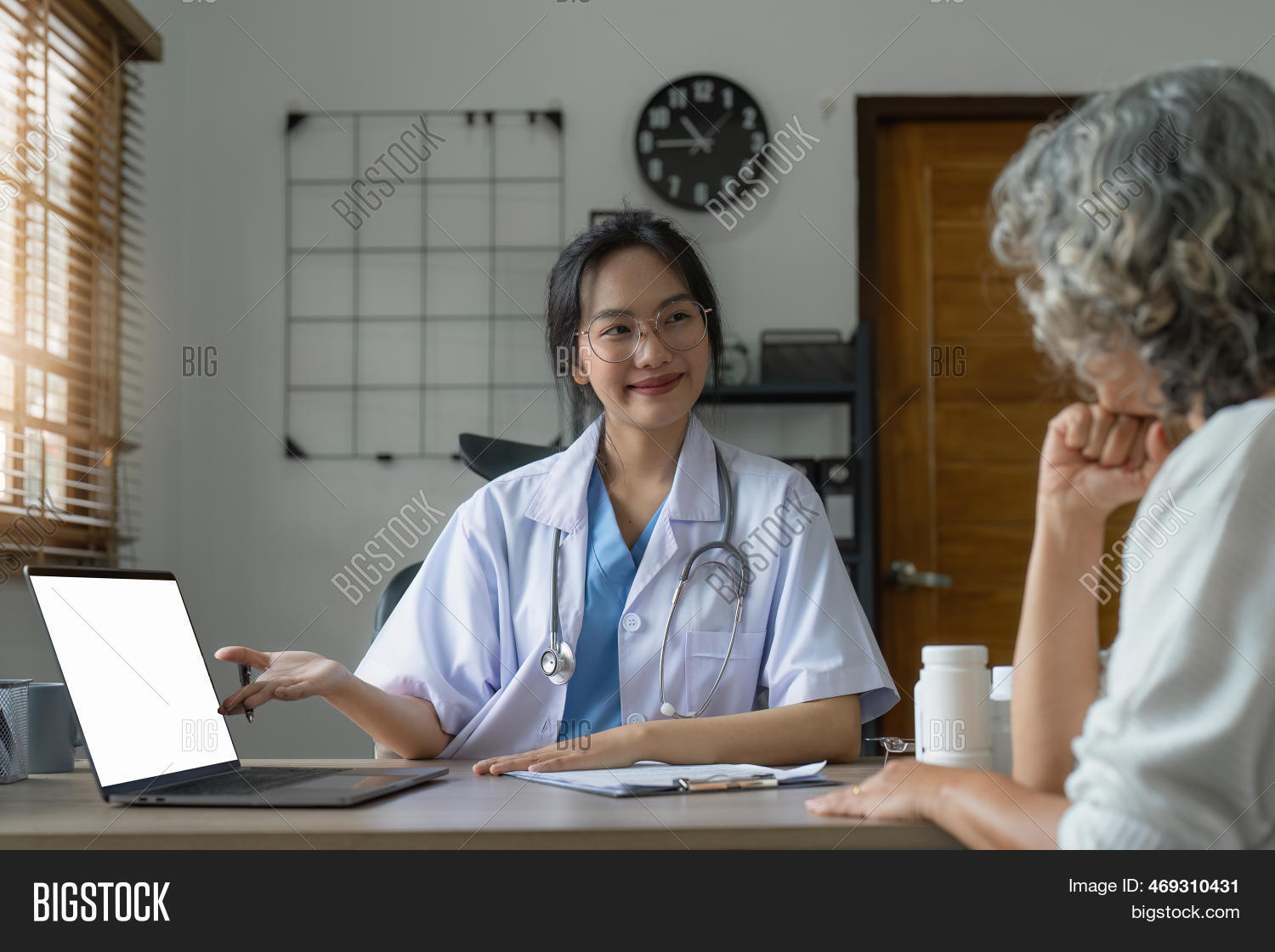 Doctor Talking Elderly Image & Photo (Free Trial) | Bigstock