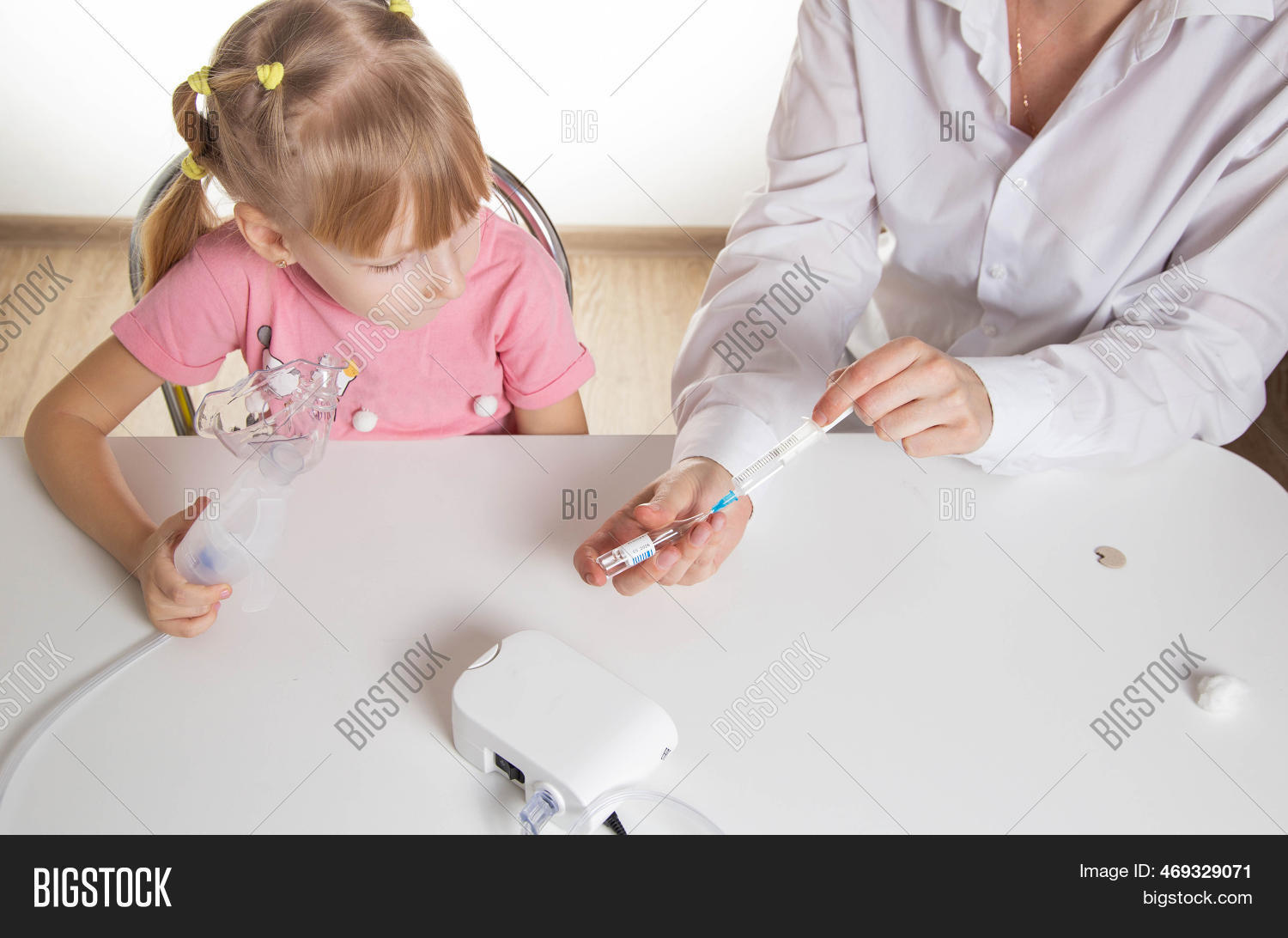Doctor Putting Drug Image & Photo (Free Trial) | Bigstock