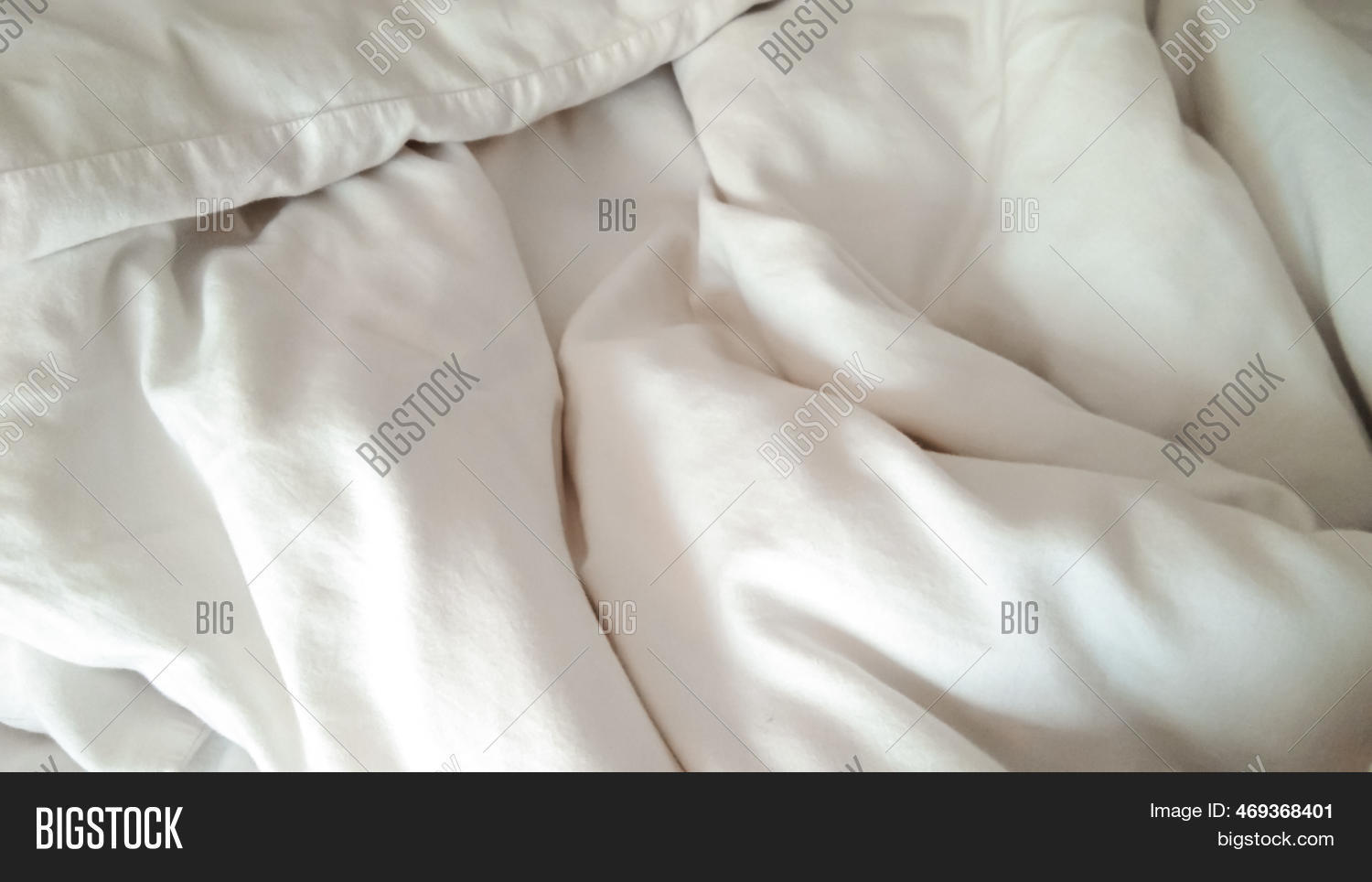 White Crumpled Blanket Image & Photo (Free Trial) | Bigstock