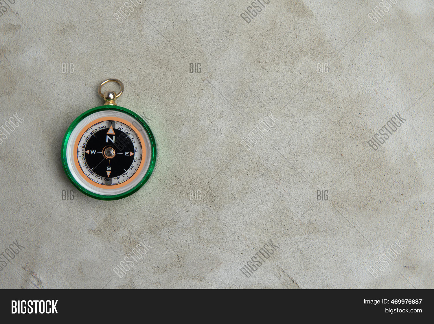 Classic Round Compass Image & Photo (Free Trial) | Bigstock