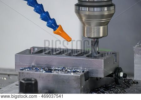 Cnc Milling Machine Image & Photo (Free Trial) | Bigstock