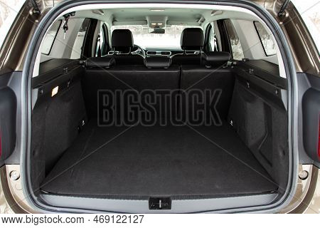 Huge, Clean Empty Car Image & Photo (Free Trial) | Bigstock