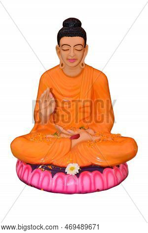 Statue Buddha On White Image & Photo (Free Trial) | Bigstock