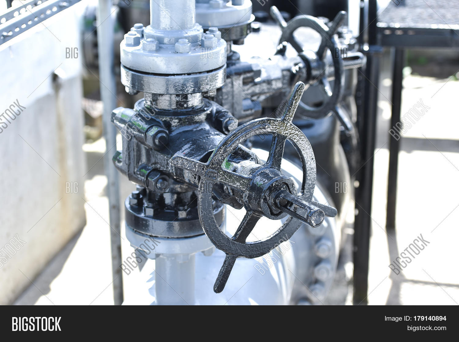 Oil Pipelines Valves Image & Photo (Free Trial) | Bigstock