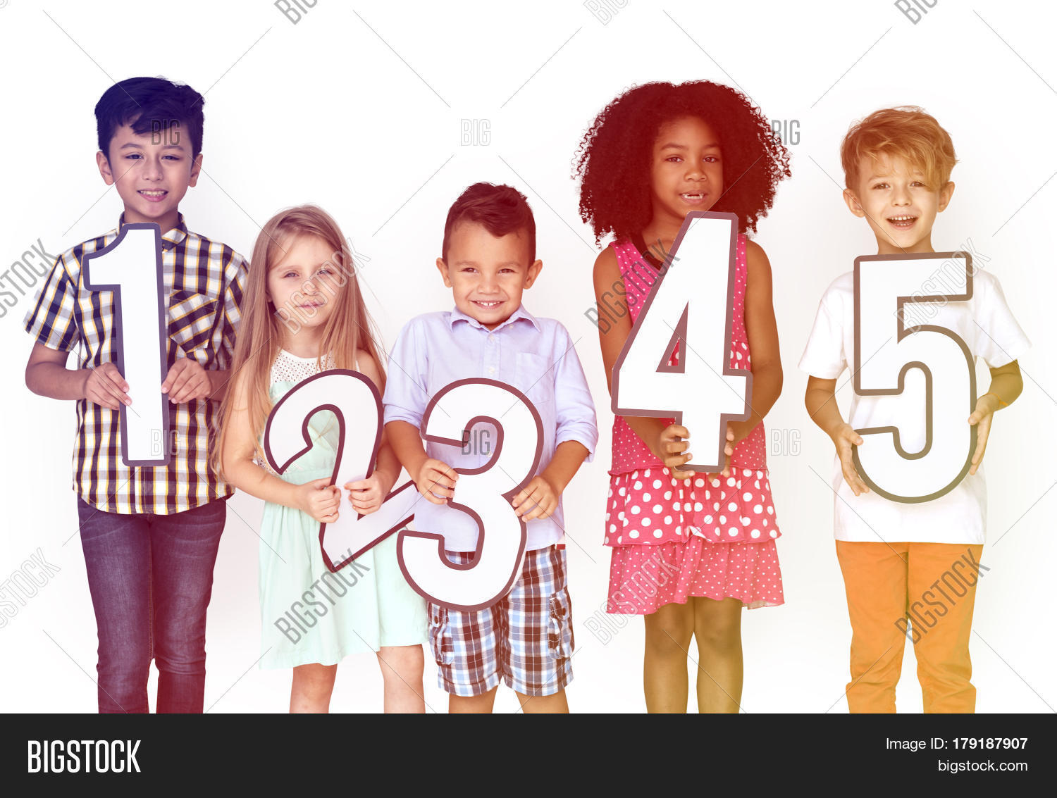Kids Holding Symbol Image & Photo (Free Trial) | Bigstock