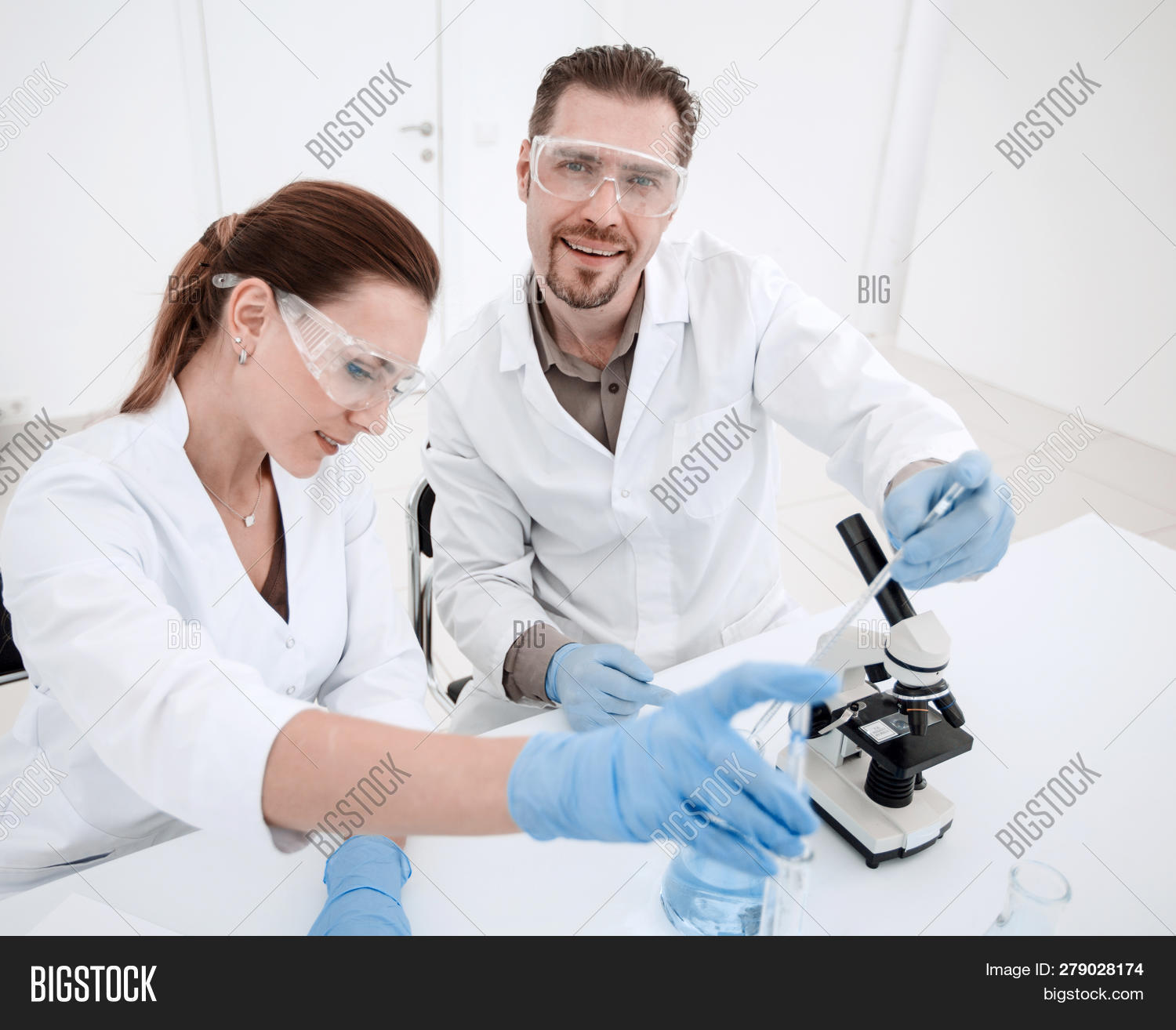 Medical Technicians Image & Photo (Free Trial) | Bigstock