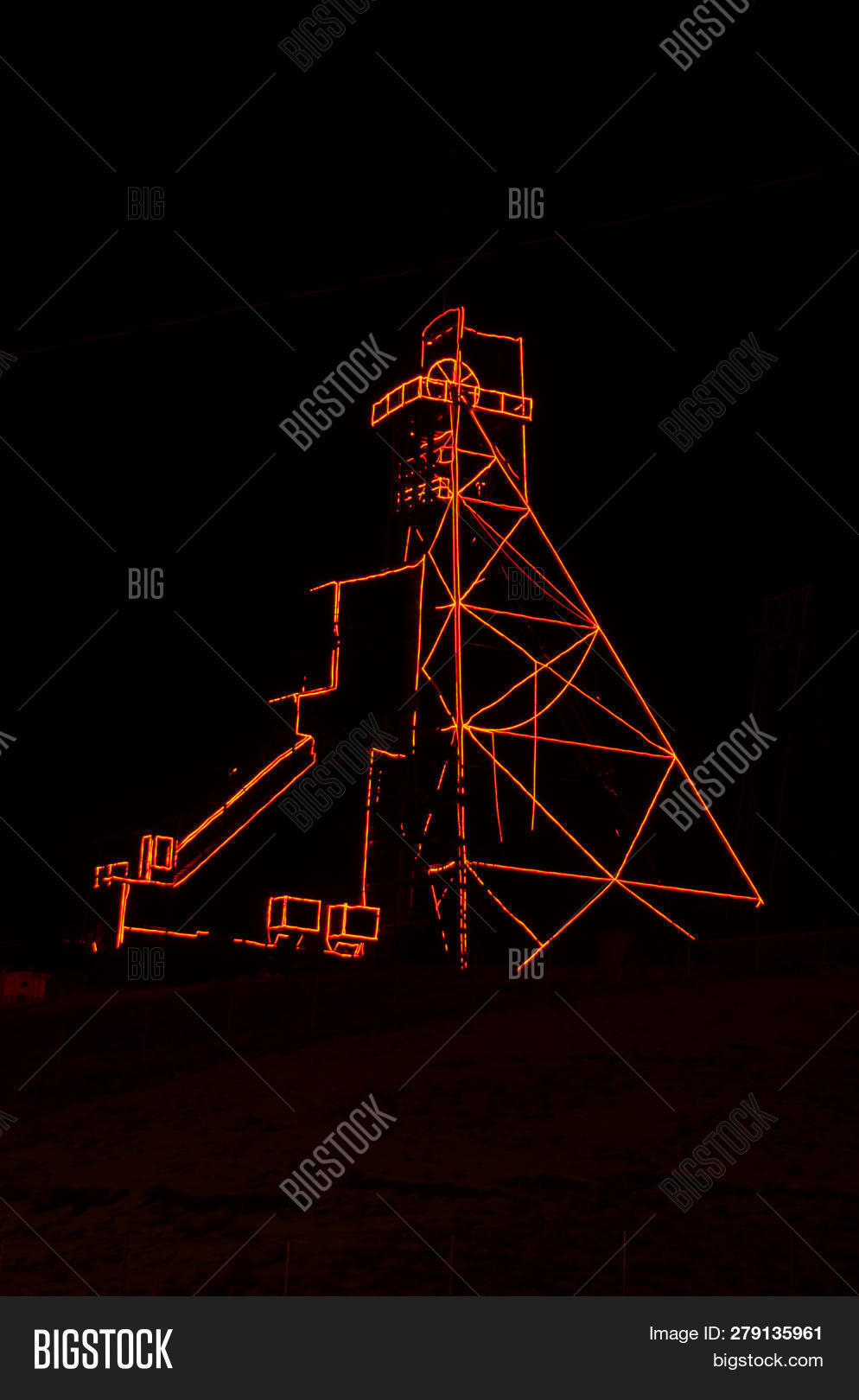 Tall, Steel Structure Image & Photo (Free Trial) | Bigstock