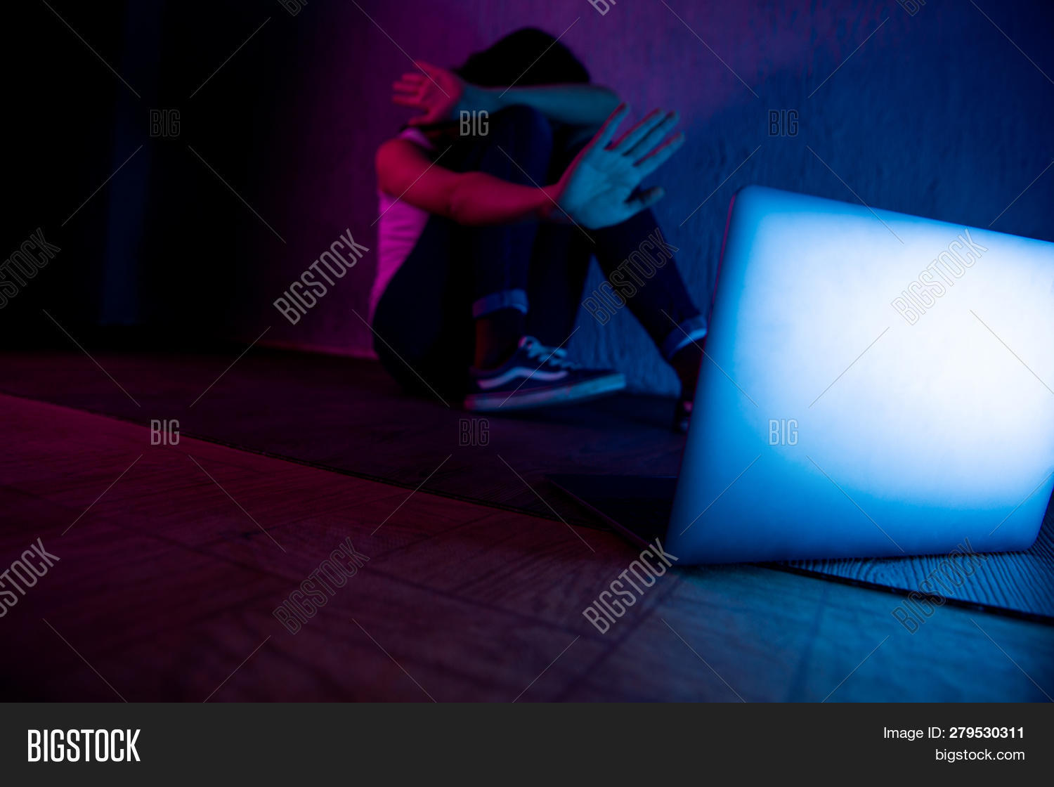 Sad Scared Female Image & Photo (Free Trial) | Bigstock