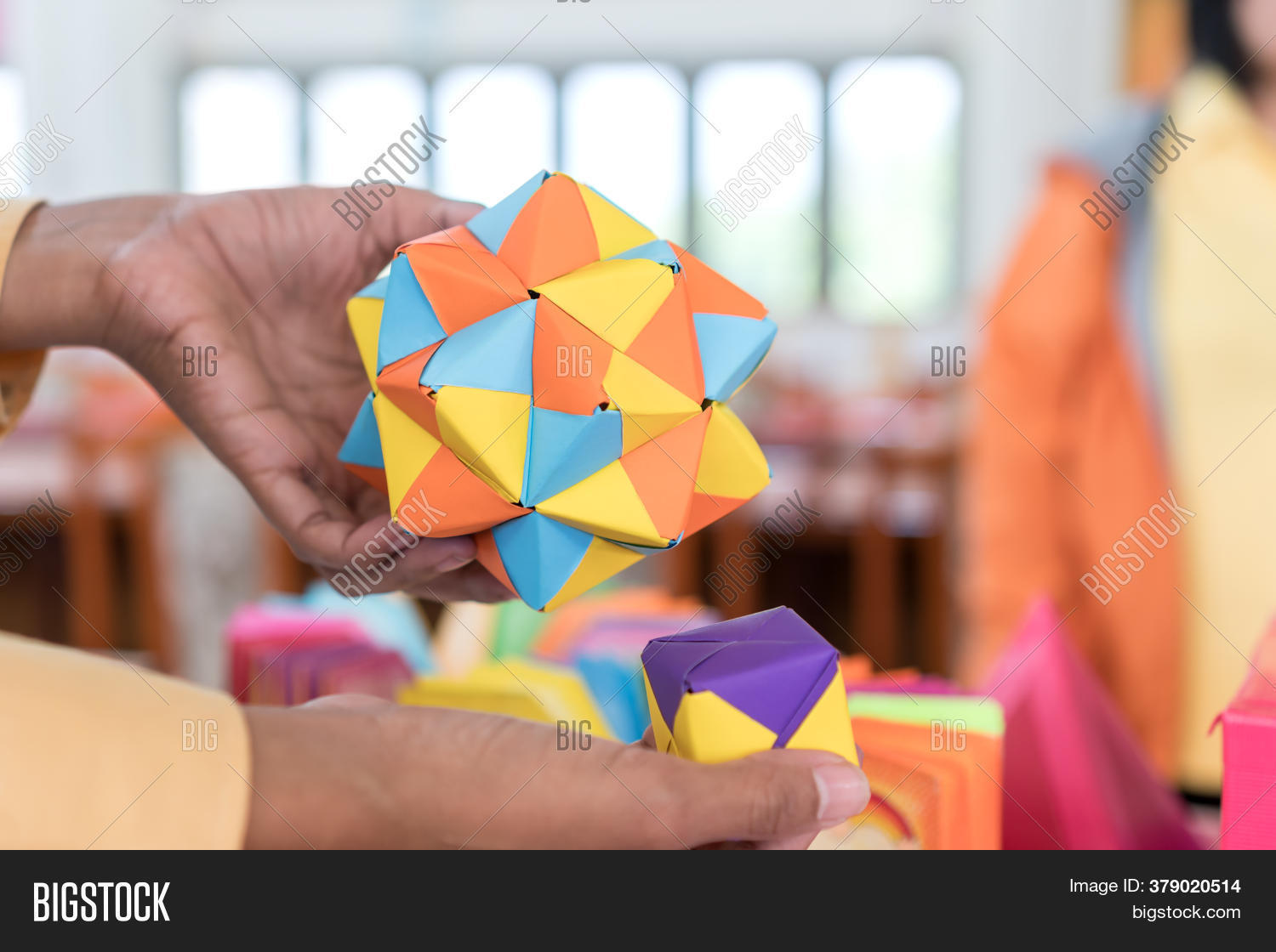 Modular Origami Star Ball