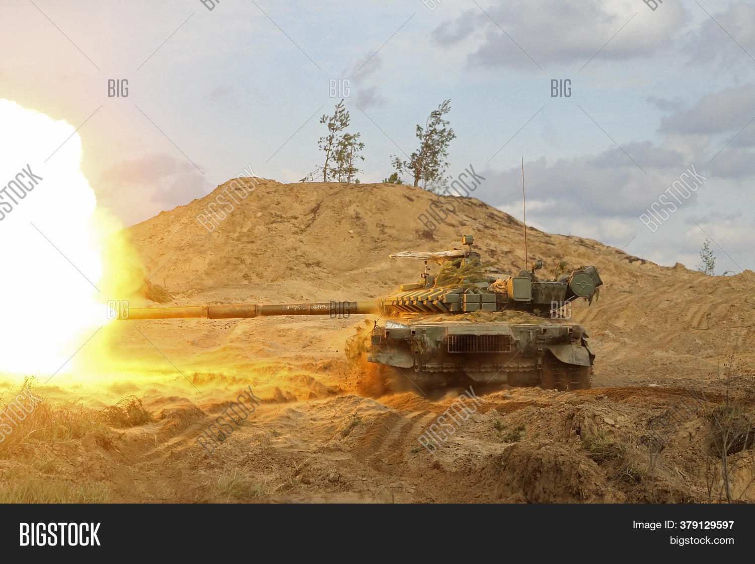 Main Battle Tank Image & Photo (Free Trial) | Bigstock