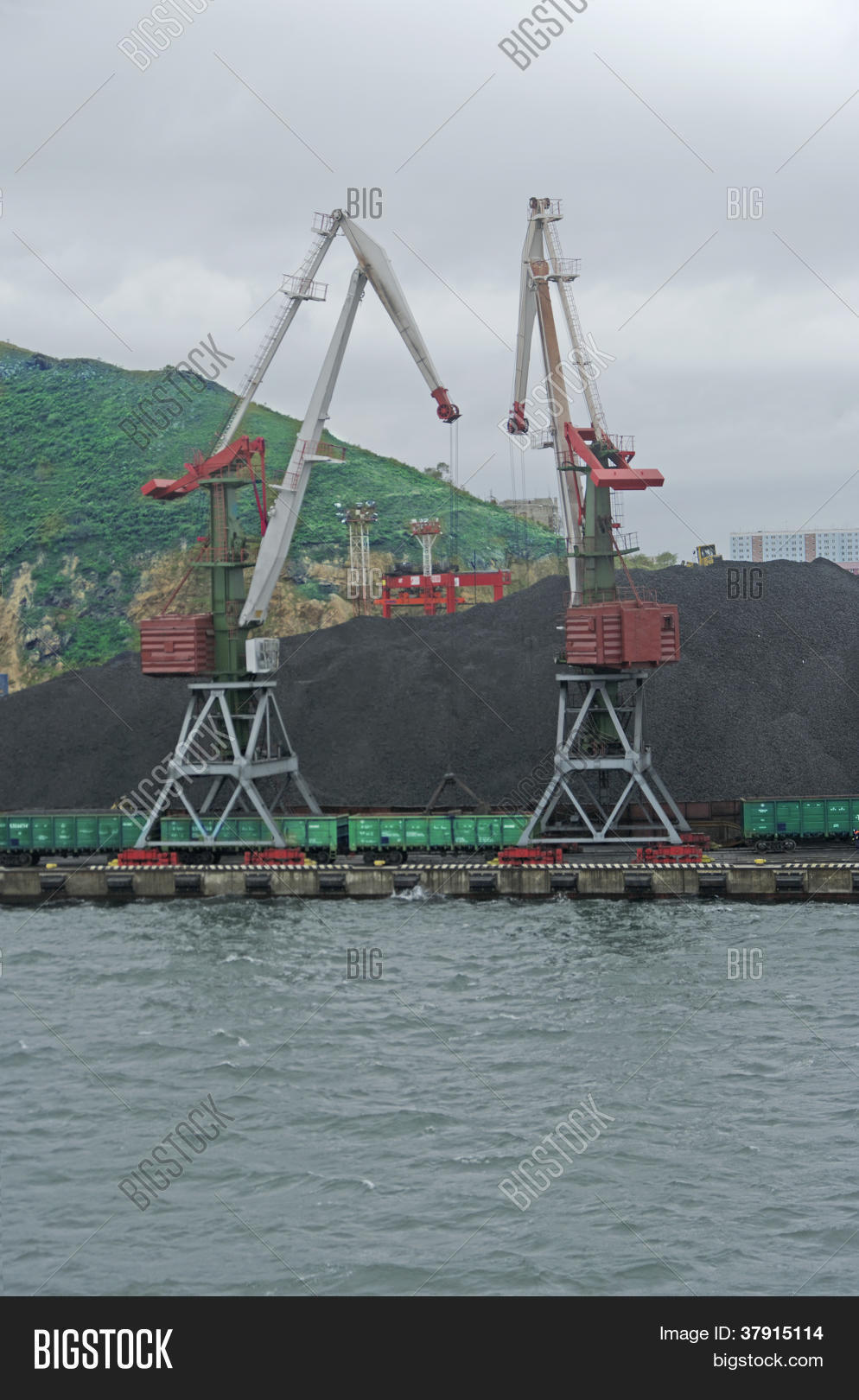 Ship Crane Port Load Image & Photo (Free Trial) | Bigstock