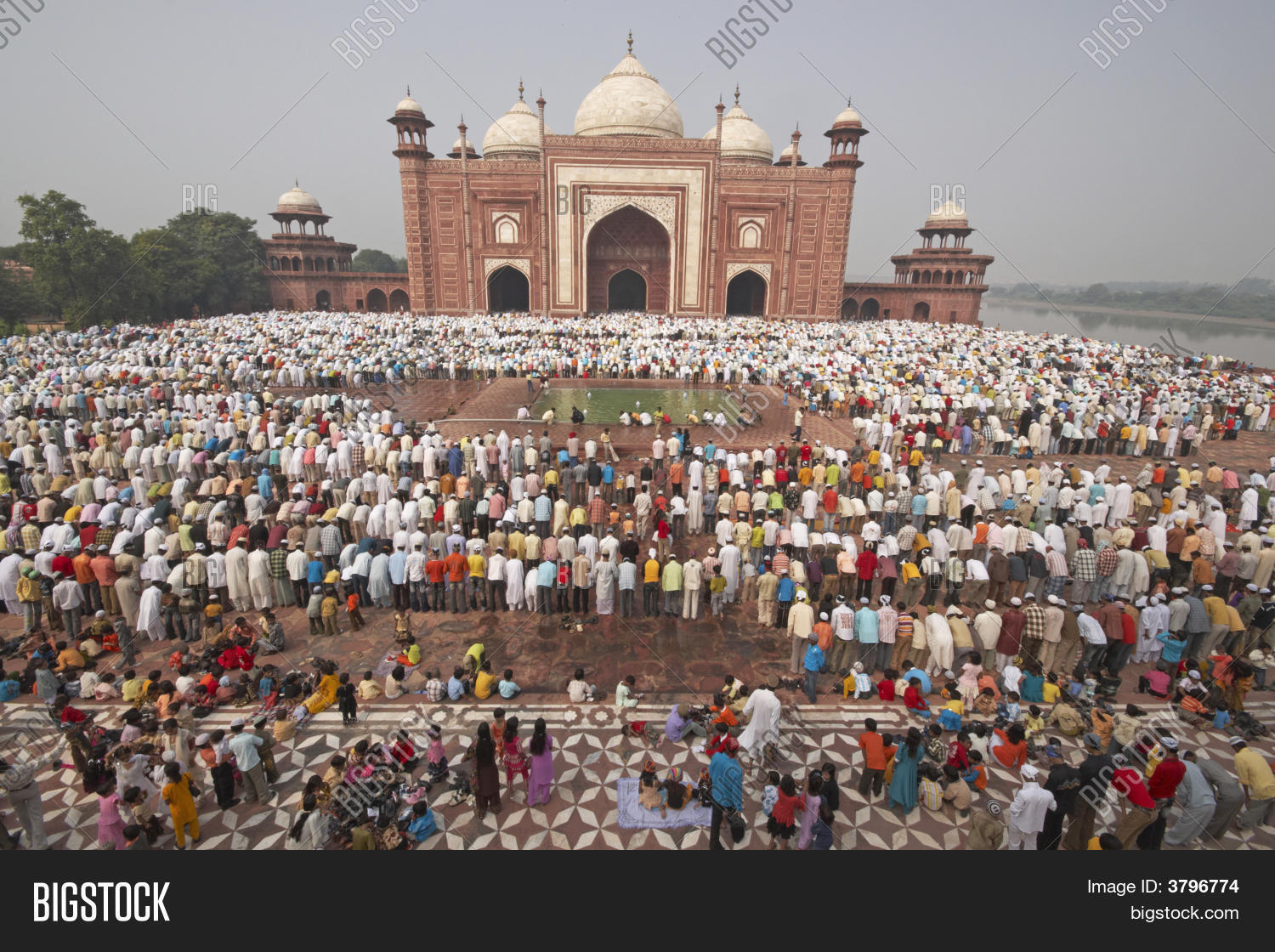 Prayer Muslim Festival Image & Photo (Free Trial) | Bigstock
