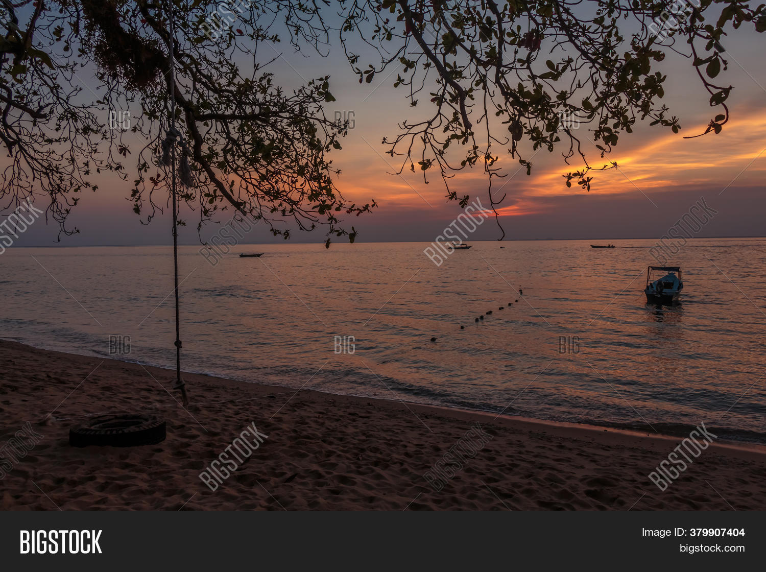 Rope Swing Boat Sunset Image & Photo (Free Trial) | Bigstock