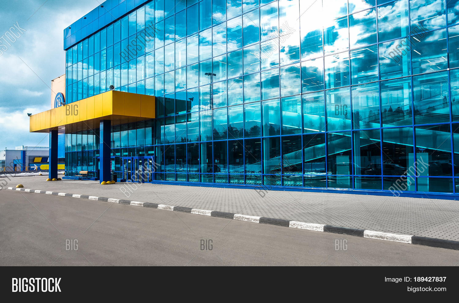 Skyscraper Windows Image & Photo (Free Trial) | Bigstock